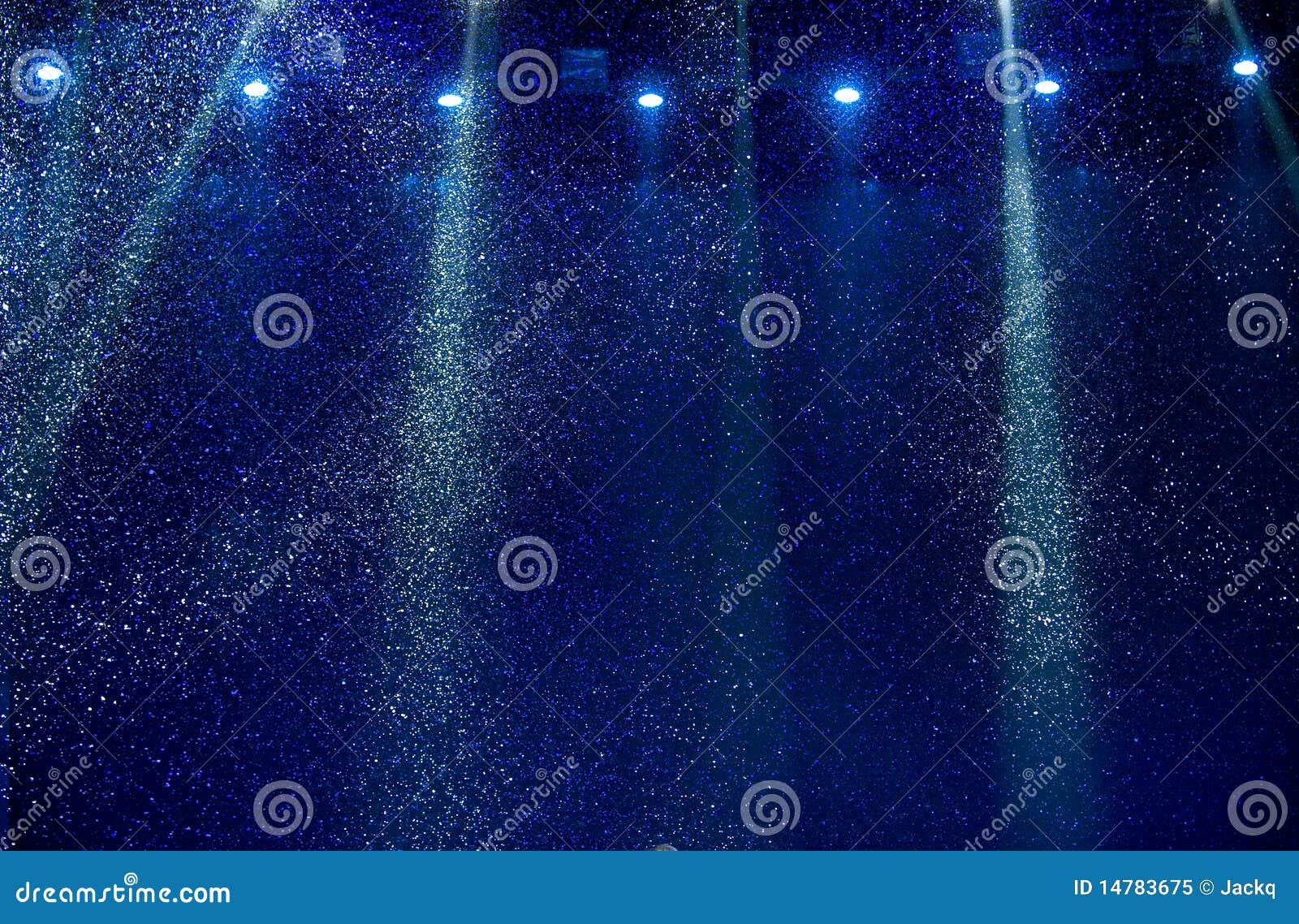 Rayo azul en etapa imagen de archivo. Imagen de interior - 14783675