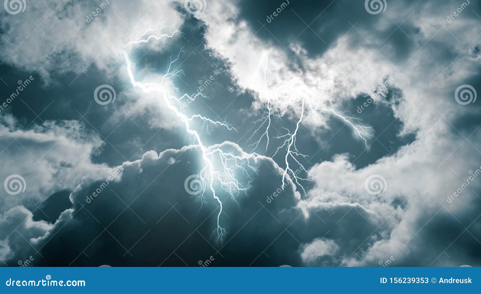 Rayo De Tormenta, Nubes Tormentosas Imagen de archivo - Imagen de cielo ...
