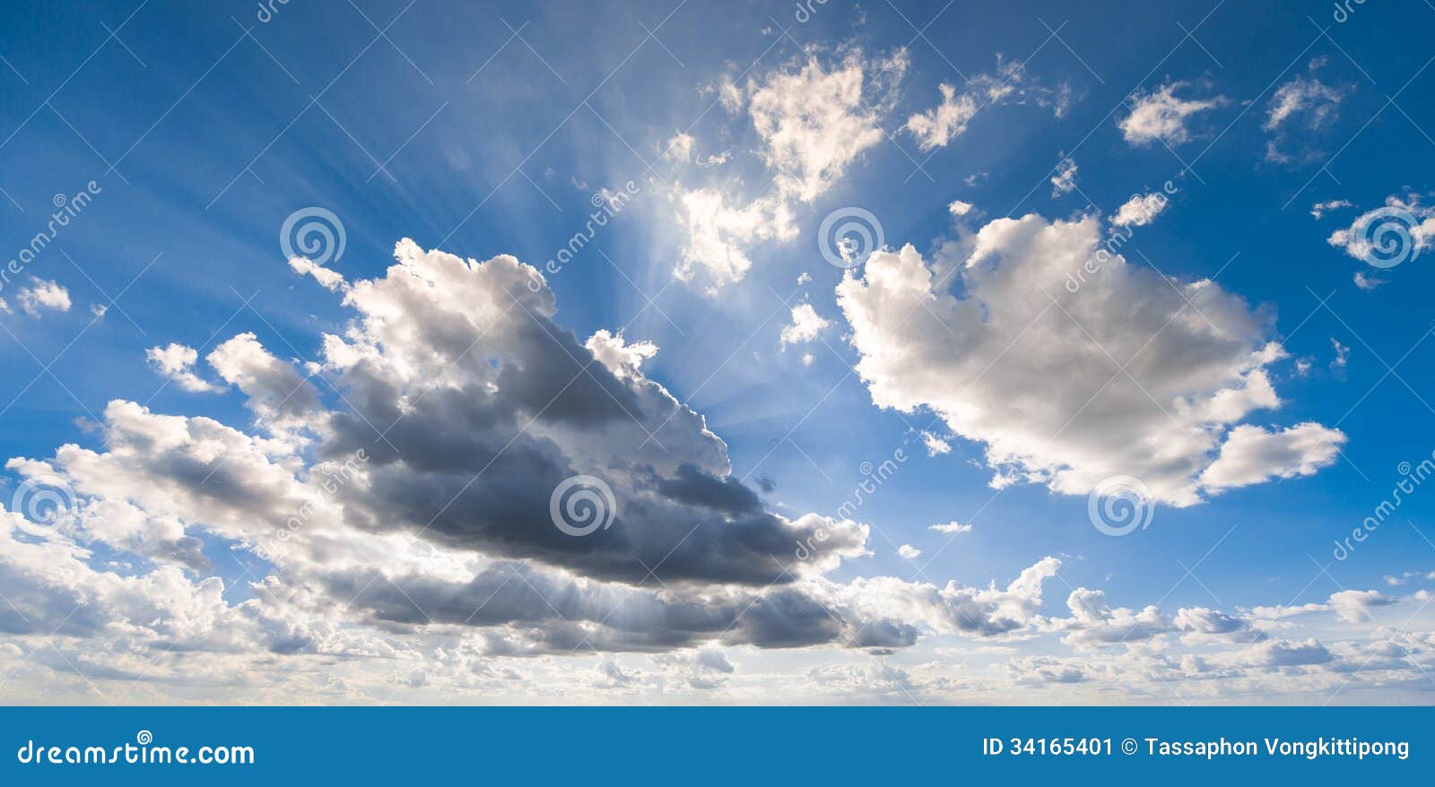 Rayo del sol de las nubes imagen de archivo. Imagen de cubo - 34165401