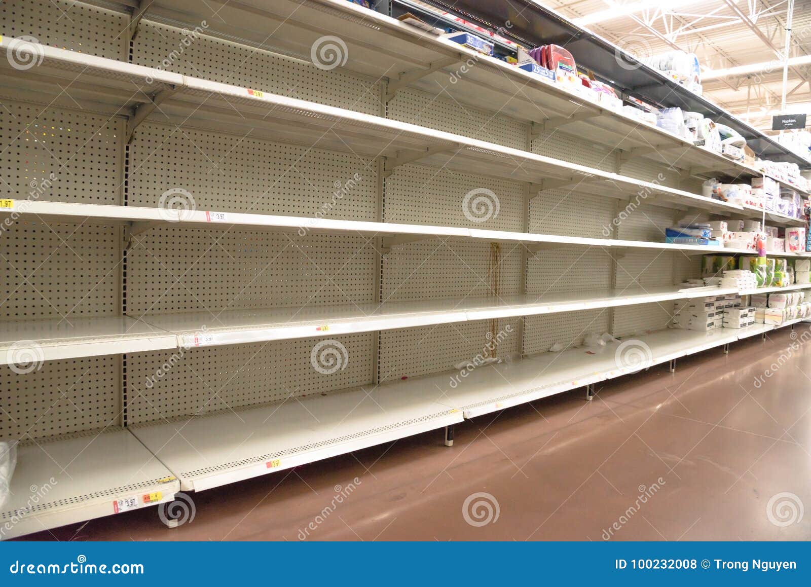 Rayon de magasin vide photo stock. Image du rendez, matériel - 100232008