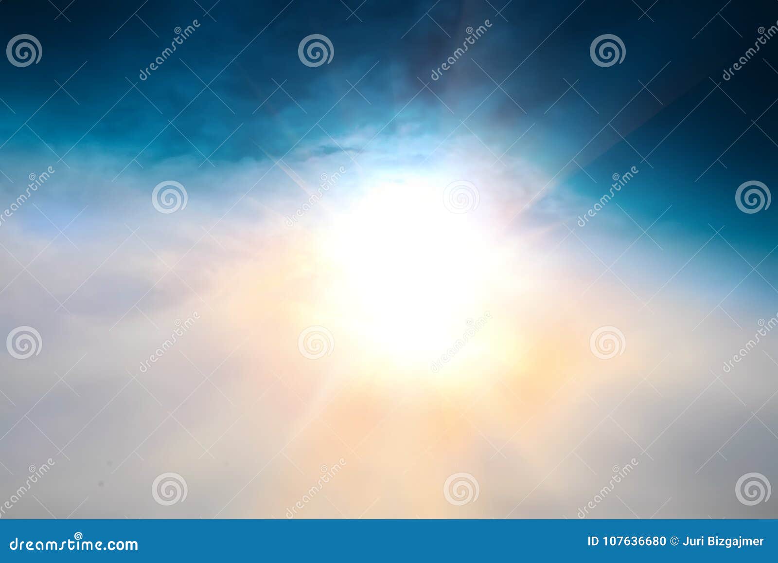 Rayos del sol poniente foto de archivo. Imagen de sunset - 107636680
