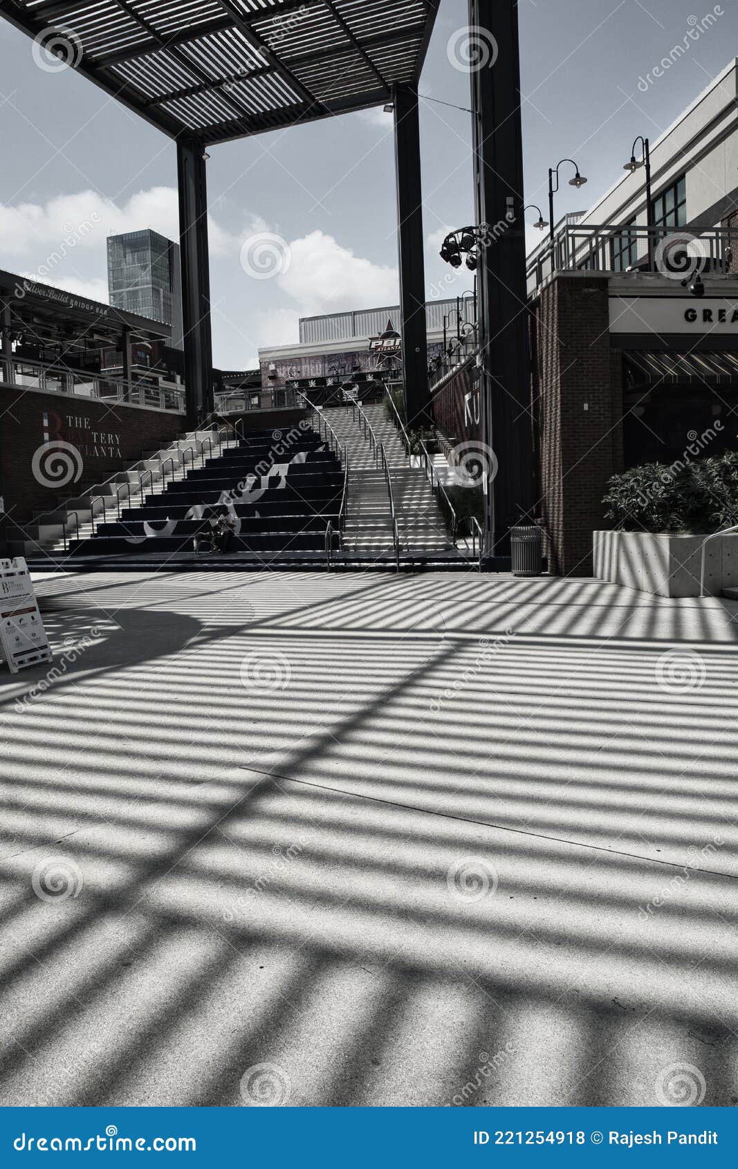Rays of Light Creating a Pattern Passing through the Metal Frame Stock ...