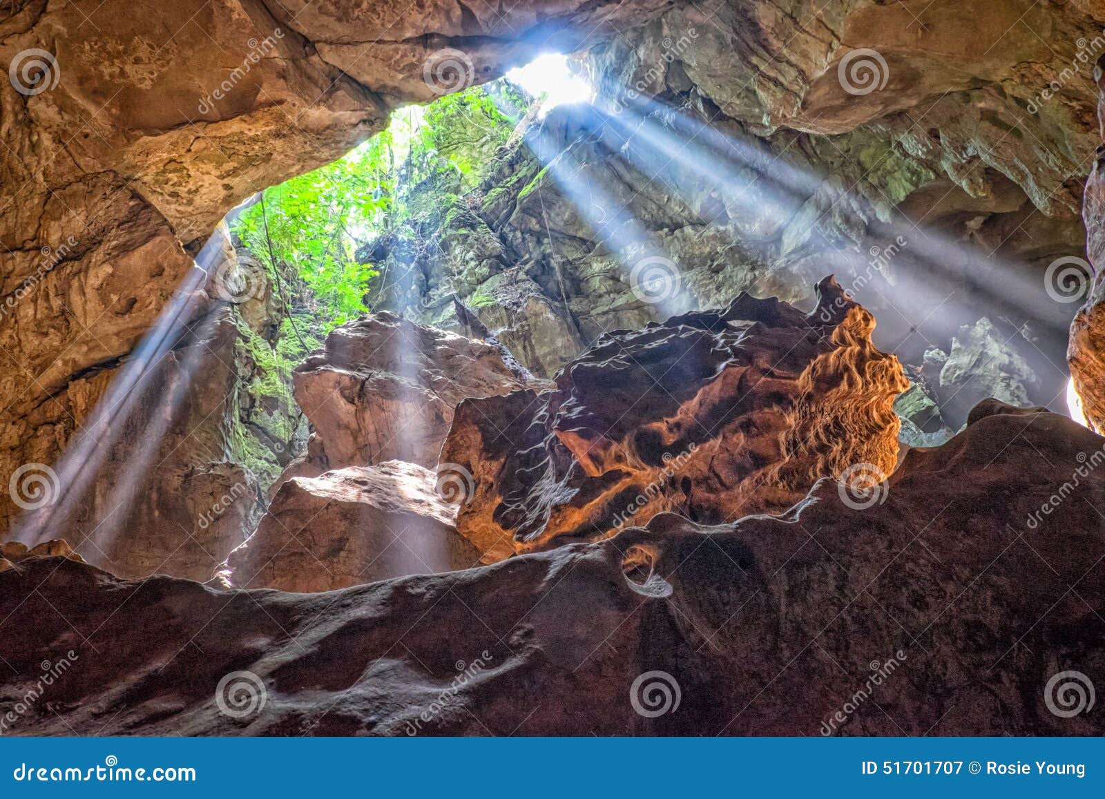 Rays of Light Entering Cave Stock Image - Image of lawang, leuser: 51701707