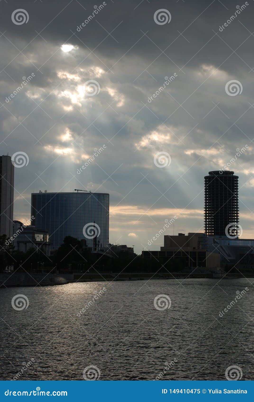 Rays of the Sun Coming through Clouds Stock Image - Image of evening ...