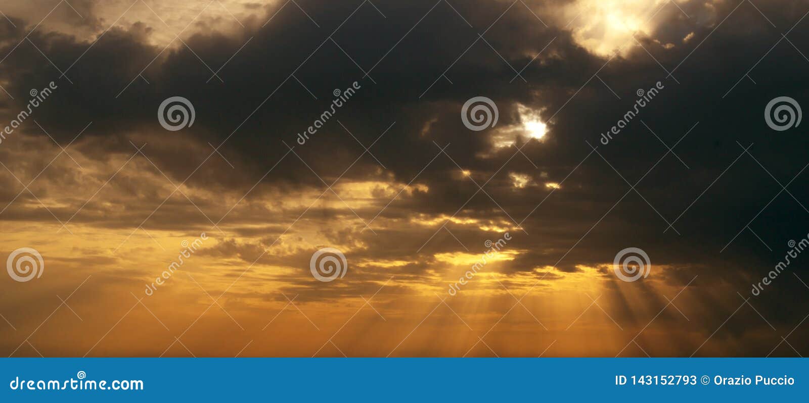 Rays of sun at sunset stock image. Image of haleakala - 143152793