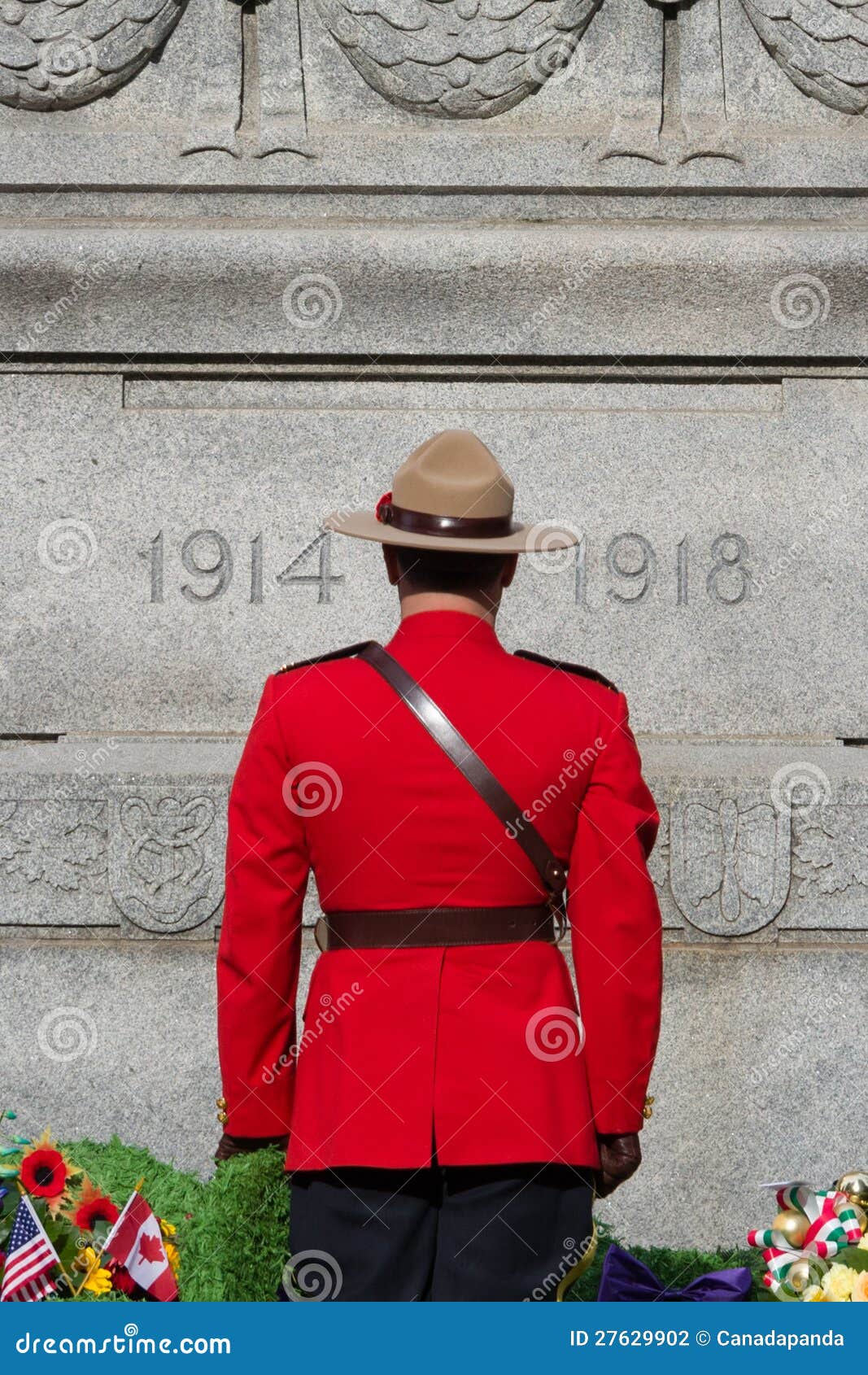 RCMP on Remembrance Day editorial photography. Image of heroes - 27629902