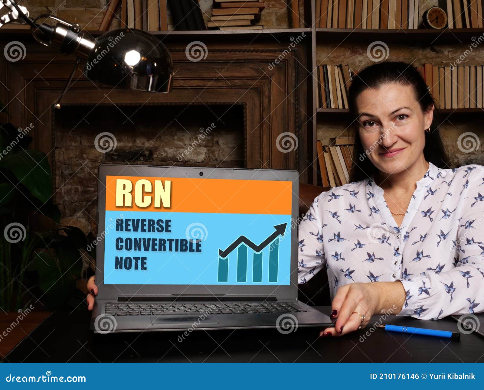 RCN REVERSE CONVERTIBLE NOTE Text on Modern Laptop Screen in Office Environment Stock Photo ...