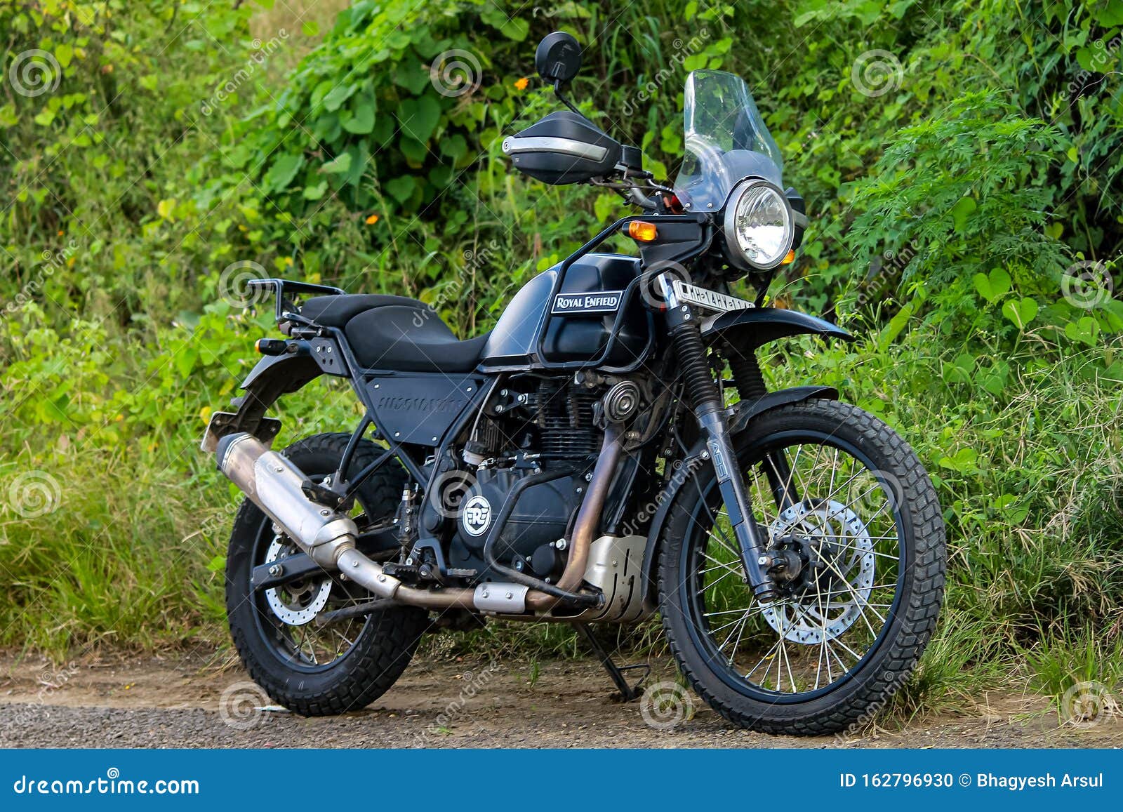 RE Himalayan 411cc editorial image. Image of beast, 411cc - 162796930