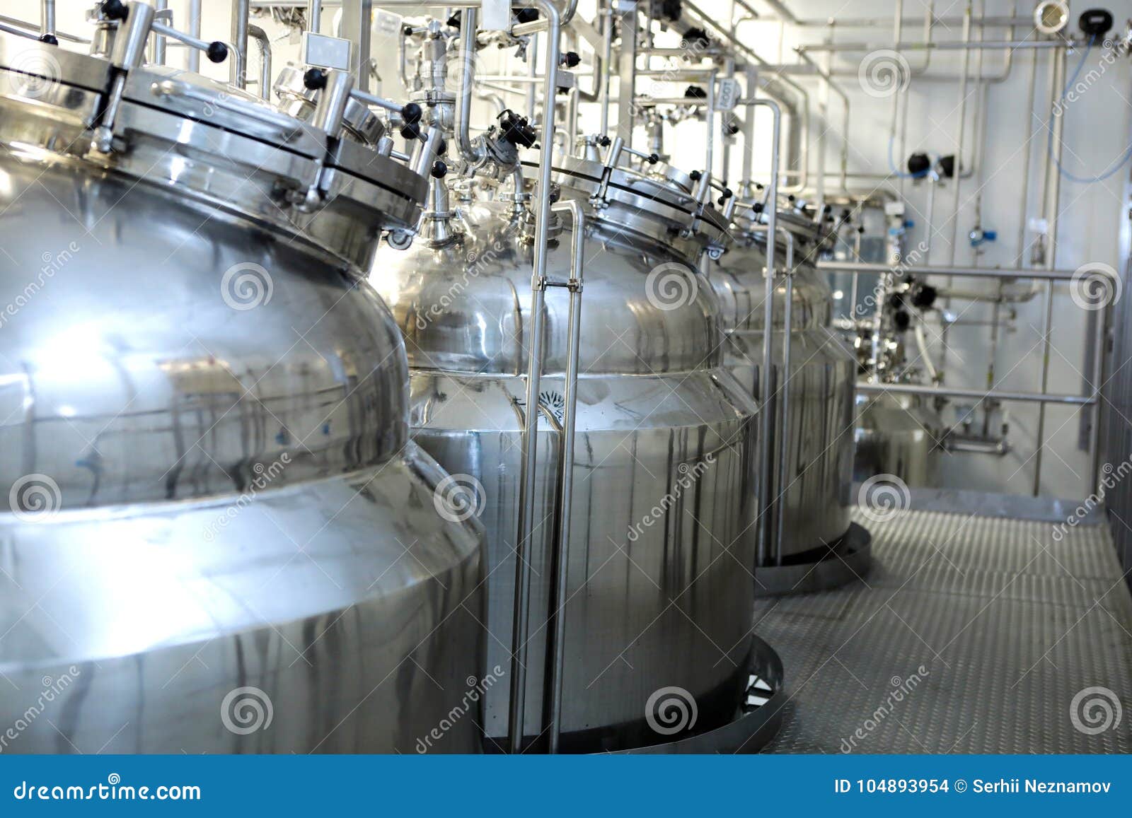 Reactors of Suspensions and Solutions. Manufacture of Pharmaceutical ...