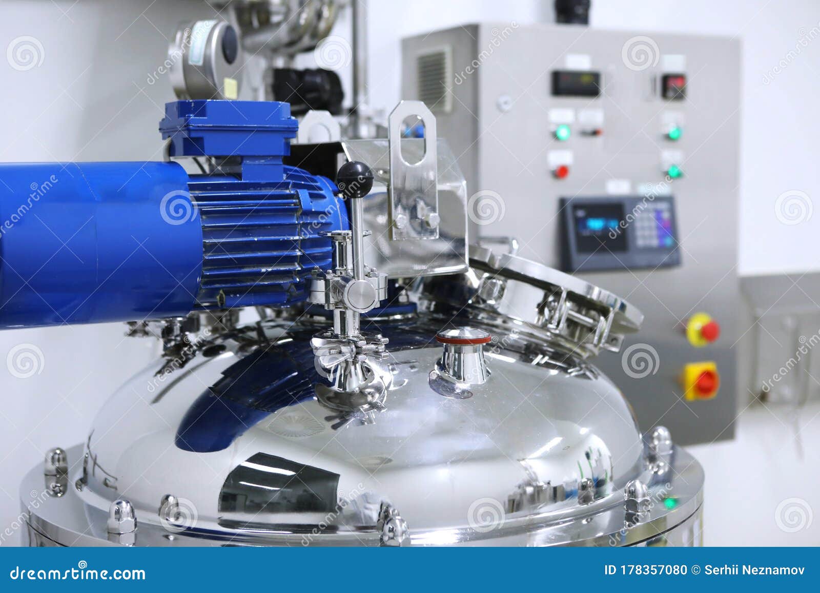 Reactors of Suspensions and Solutions. Manufacture of Pharmaceutical ...