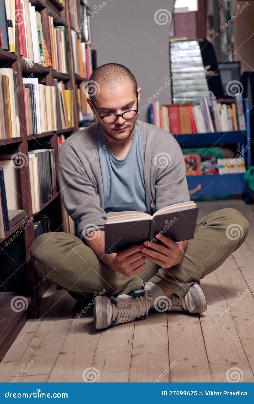Reading book in library stock image. Image of lifestyle - 27699625