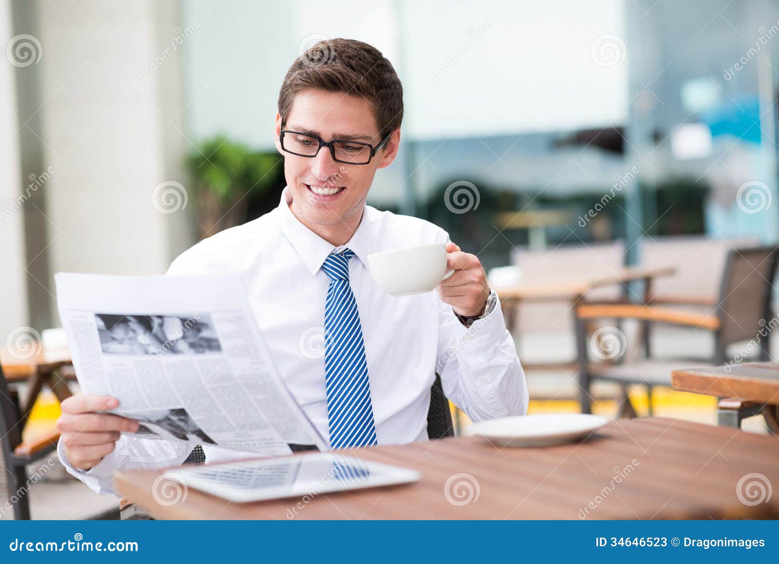 Reading at a cafe stock image. Image of lifestyle, break - 34646523