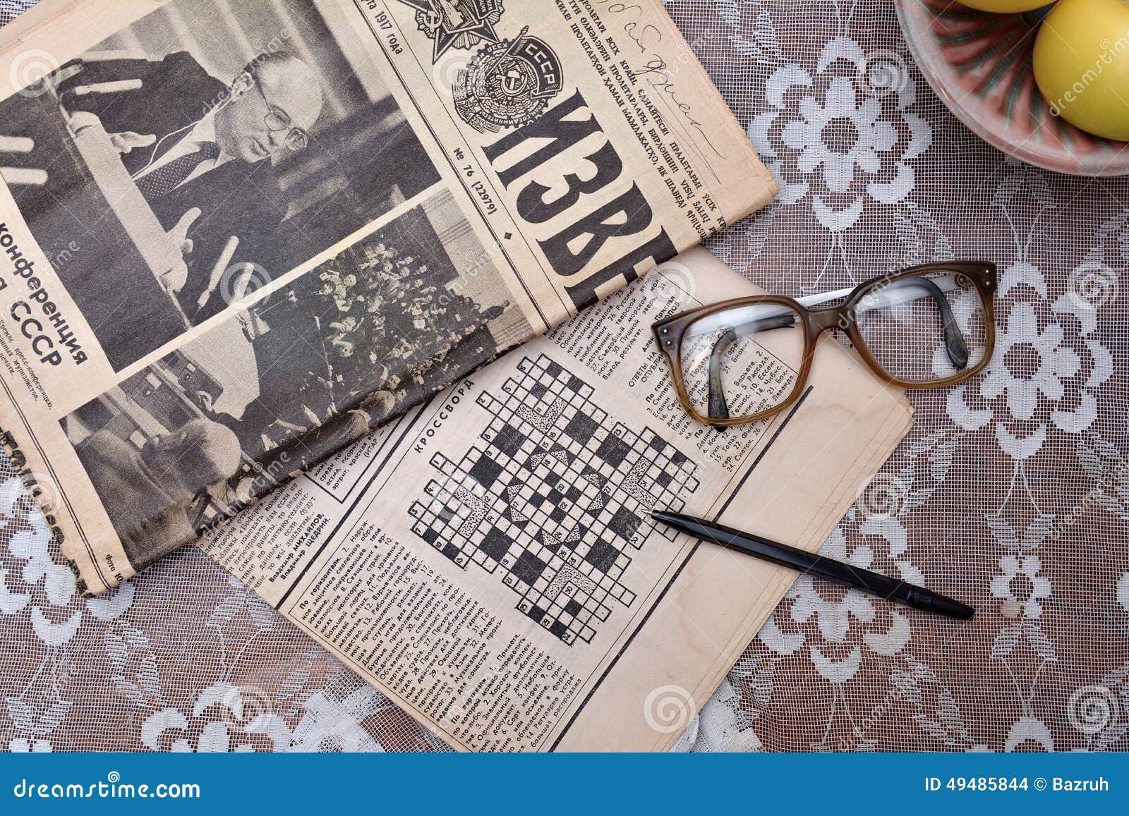 Reading Old Soviet Newspapers, Vintage Radio Editorial Photo ...