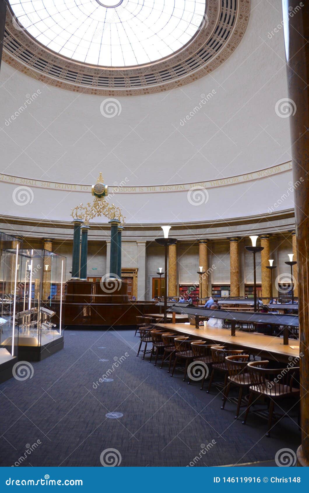 Manchester central library editorial photo. Image of reading - 146119916