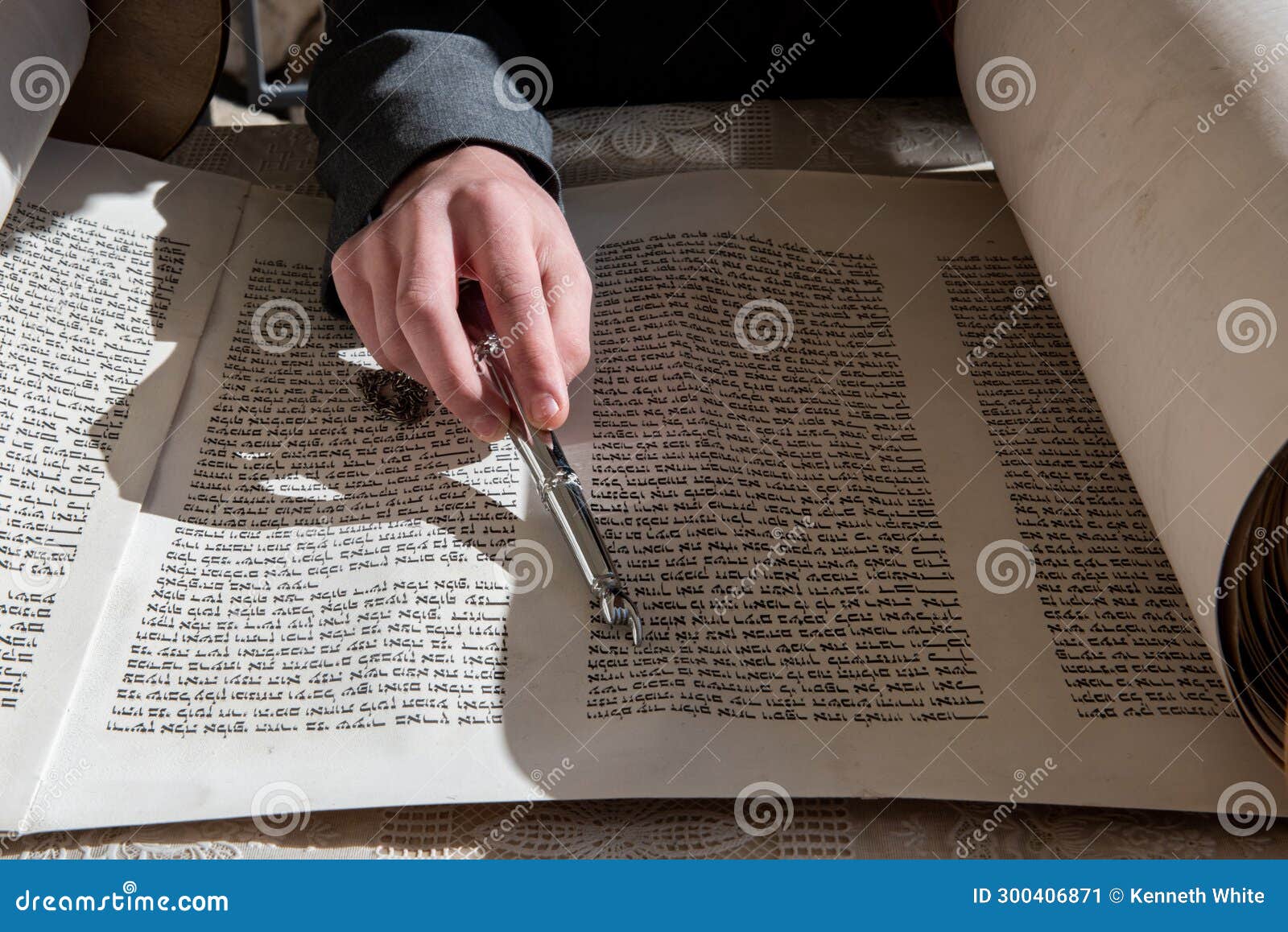 Reading from the Torah Scroll Using a Silver Pointer or Yad Stock Image ...