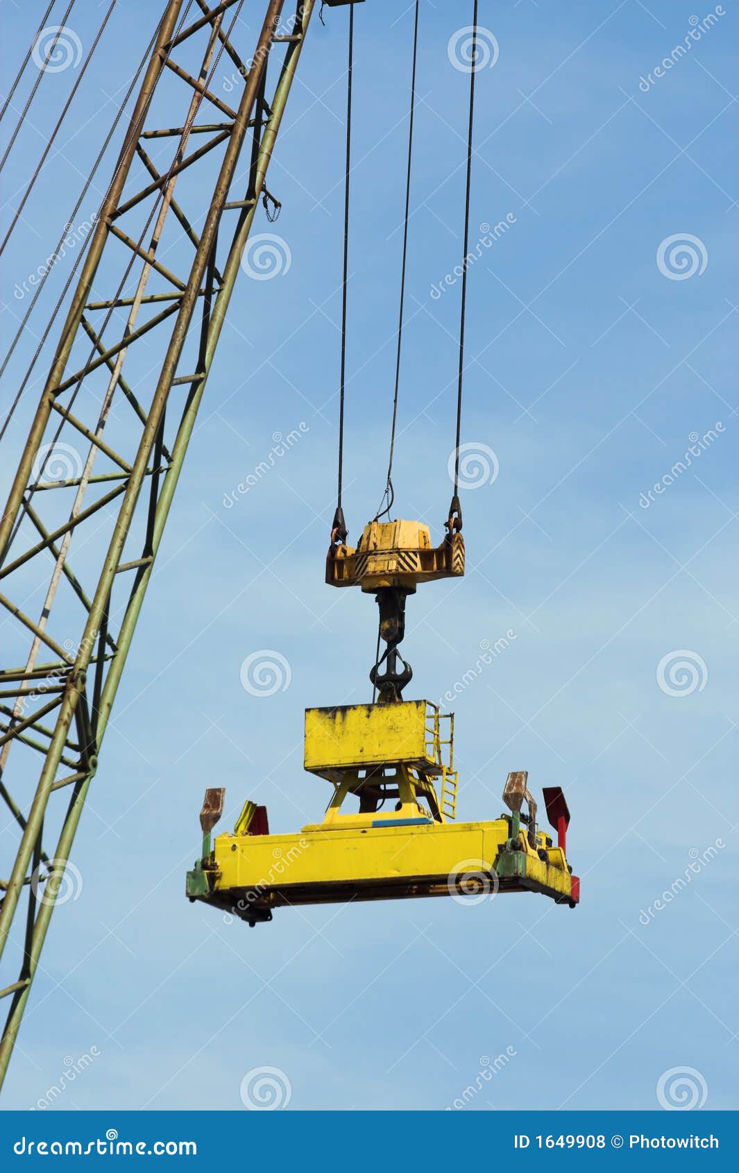 Ready for pick up stock photo. Image of cranes, embarquement - 1649908