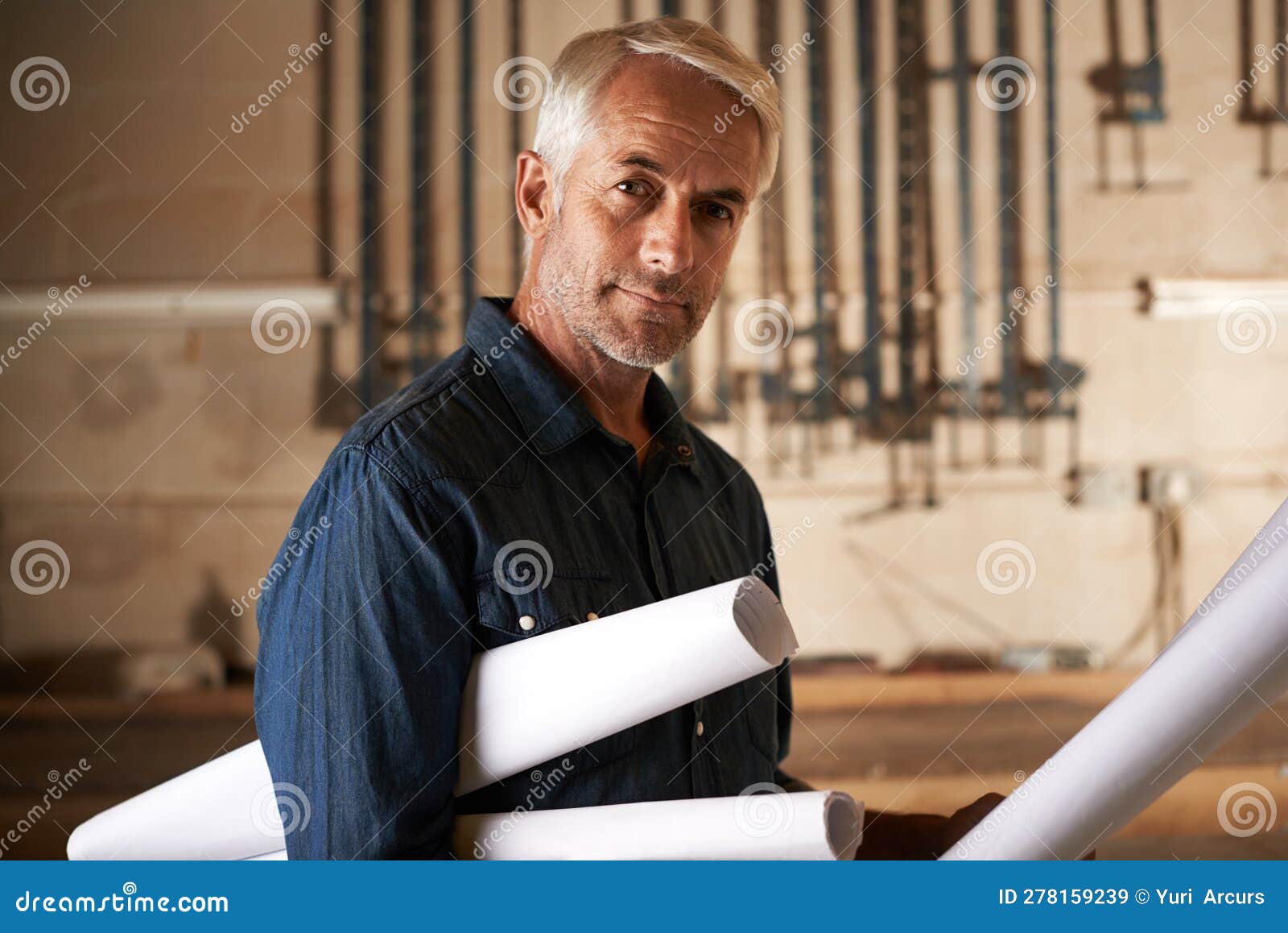 Ready To Get the Project Started. Portrait of a Handsome Builder ...