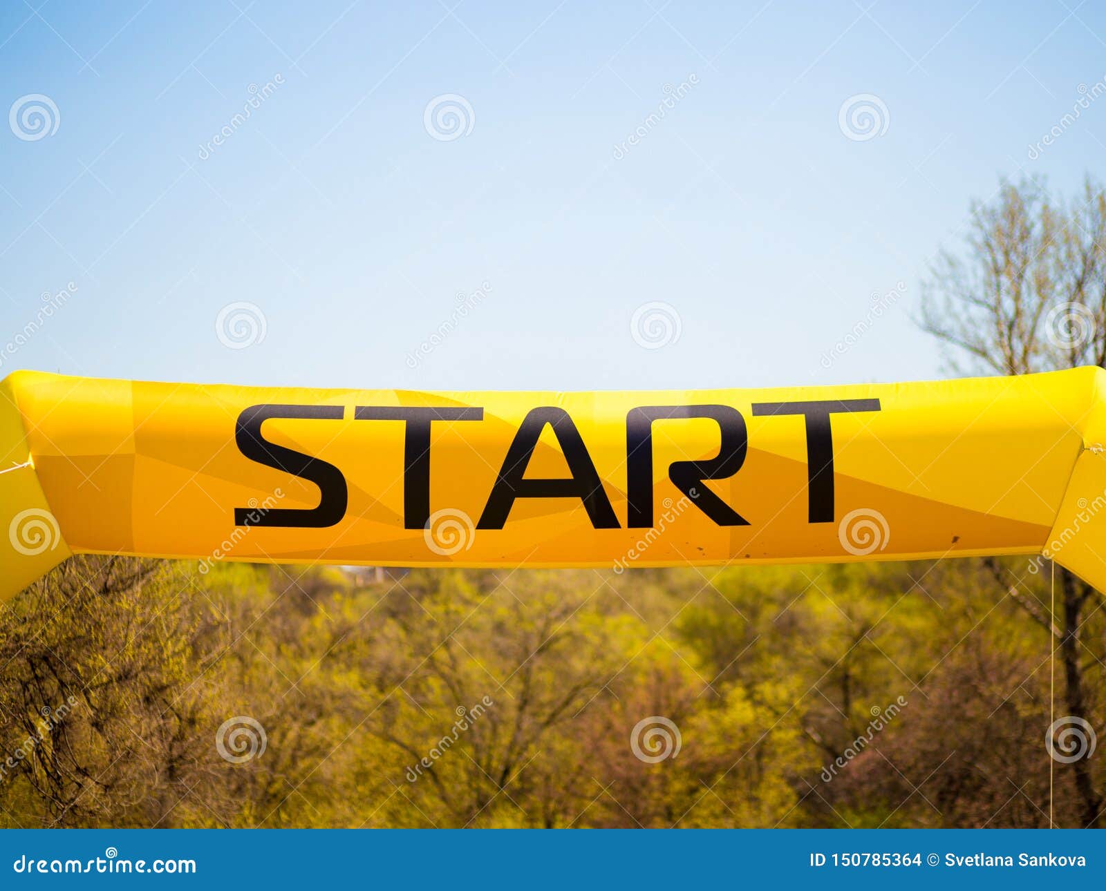 Start Position Fo Group of Young Athletes. Preparing for Marathon Stock ...