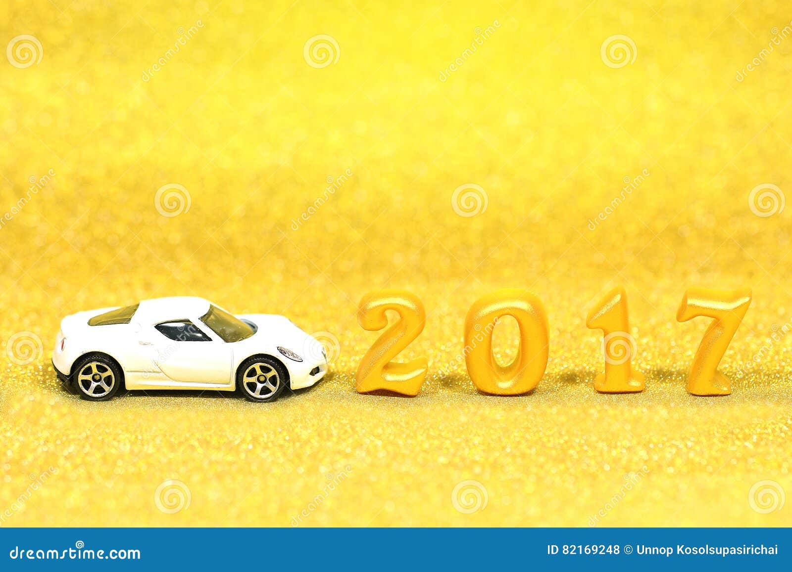 2017 Real 3d Objects on Gold Glitter Background with White Car Model ...