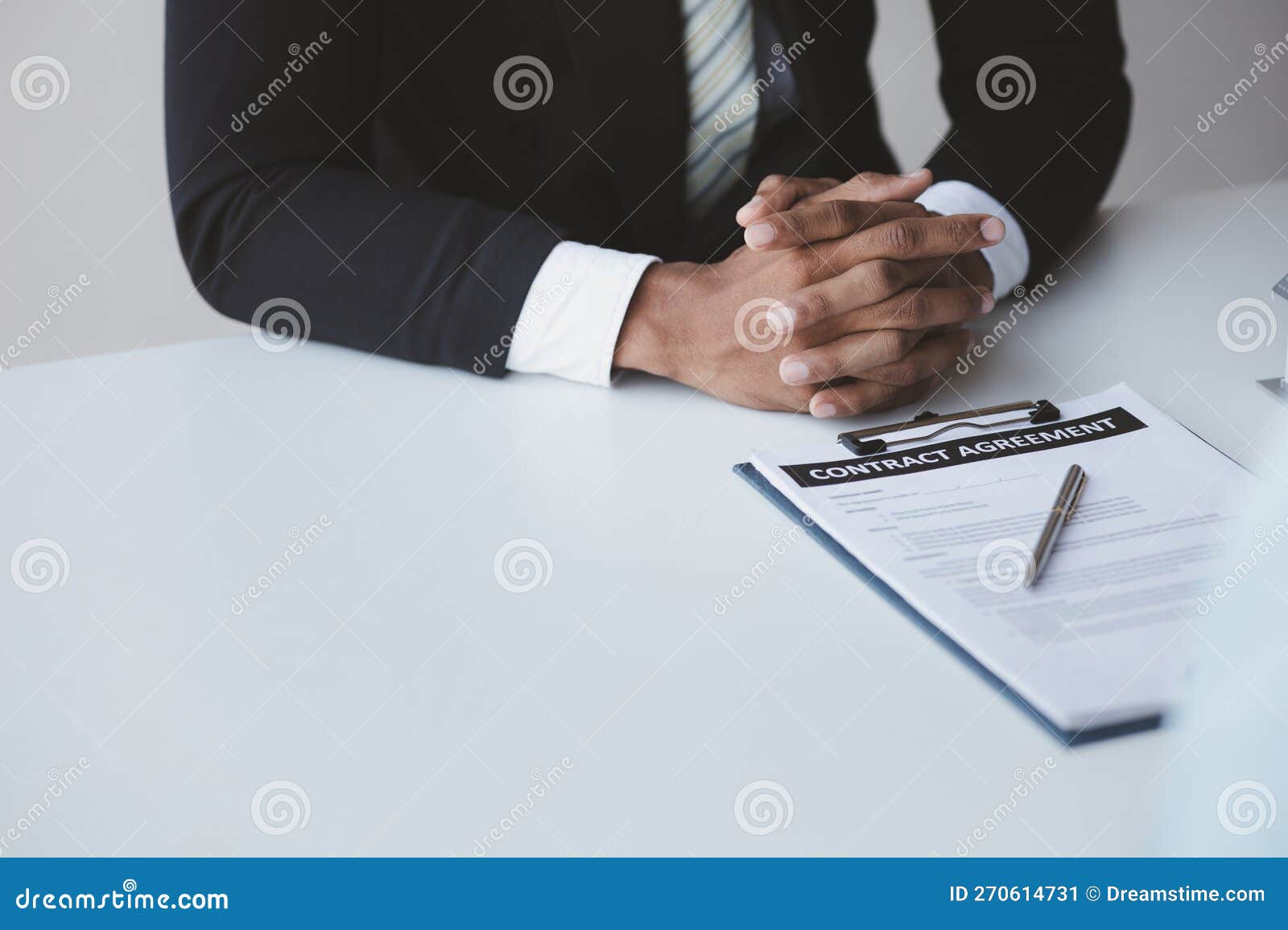 Real Estate Agents Explain Models of Housing Estates in Projects To ...