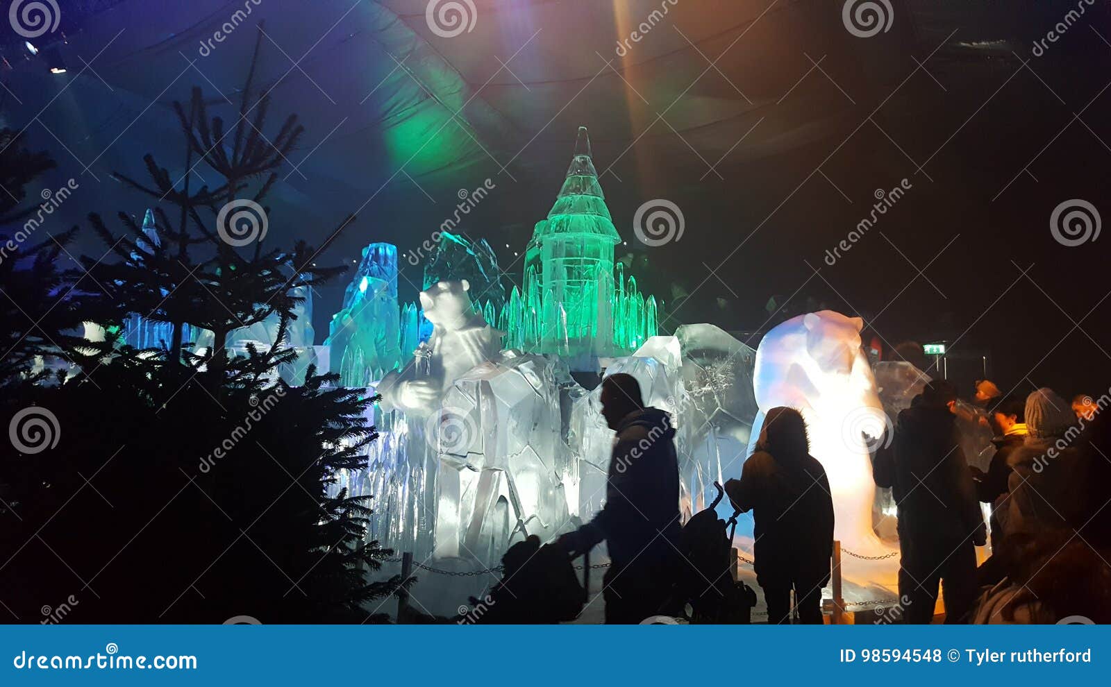 Ice castle editorial stock photo. Image of winter, cold - 98594548