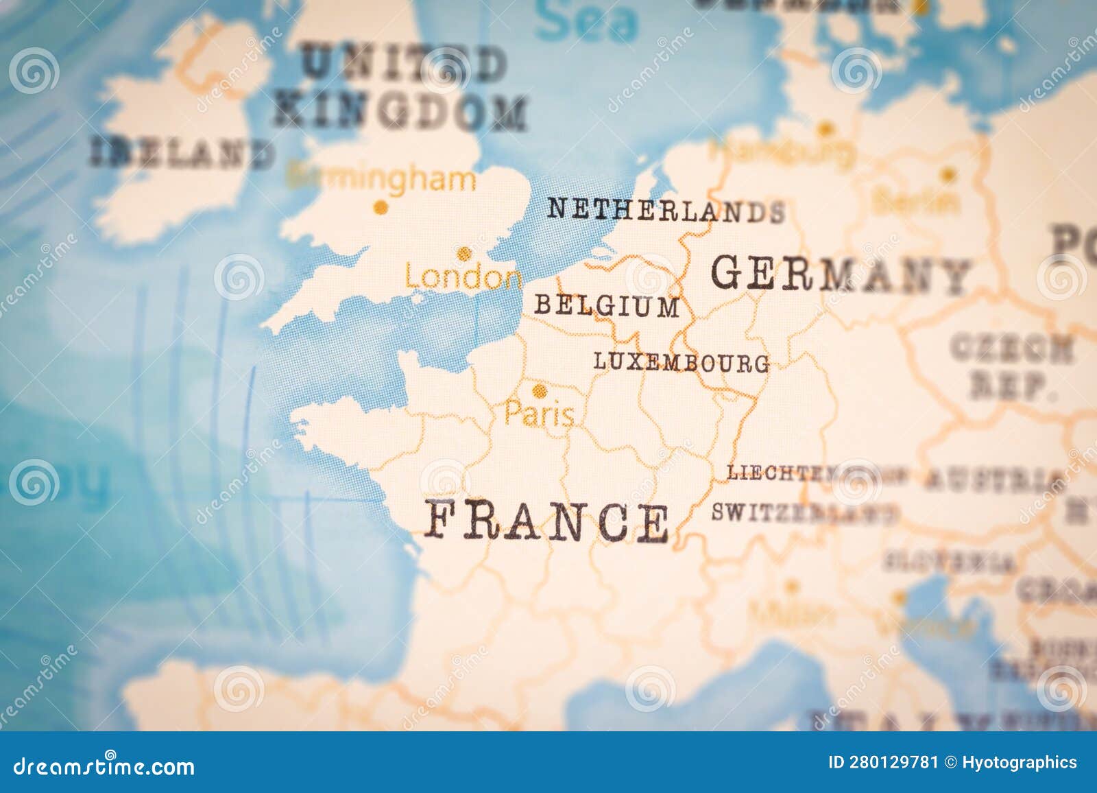 The Realistic Map of Paris. Stock Illustration - Illustration of ...