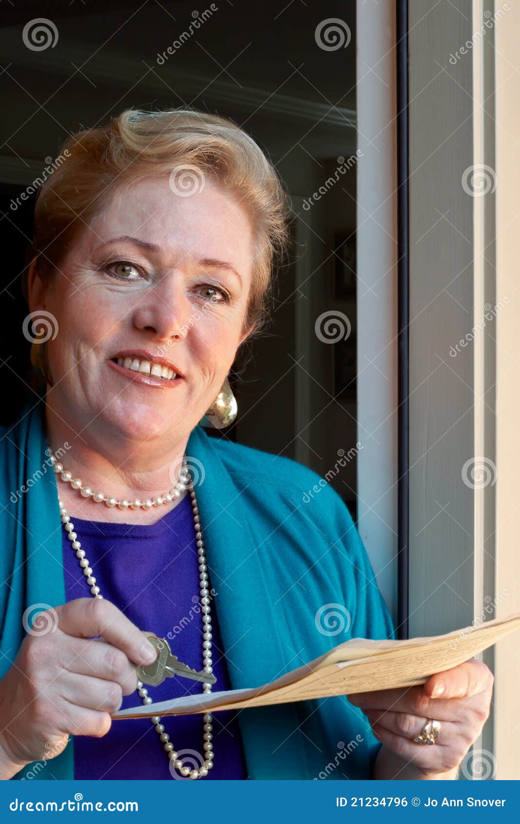 Realtor with Key and Listing Stock Photo - Image of broker, open: 21234796