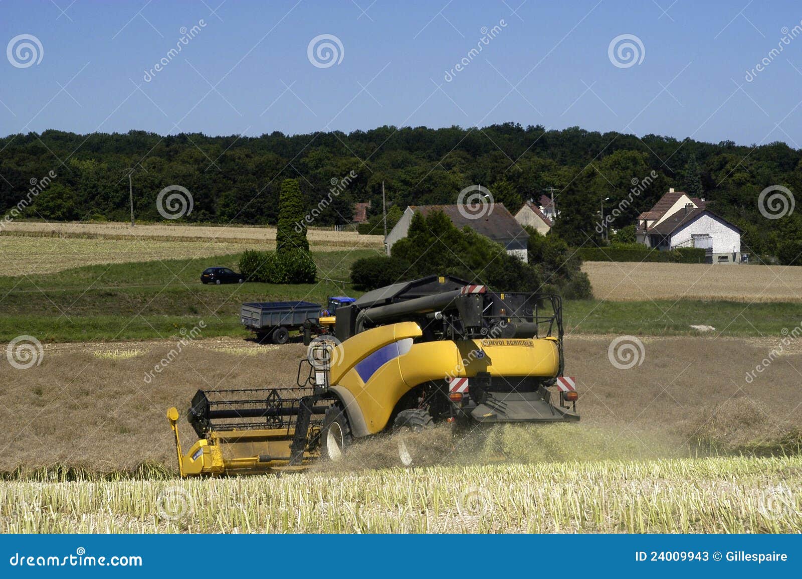 Reaping-machine Threshing-machine with Work Stock Image - Image of ...