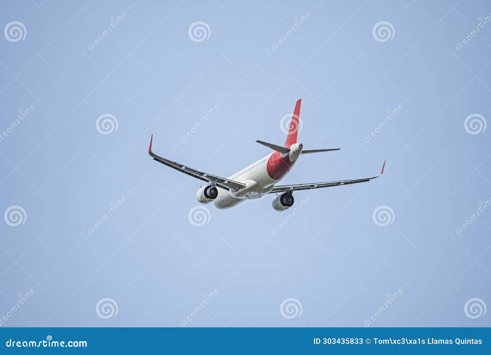Rear of a Passenger Plane in Flight Editorial Stock Photo - Image of ...