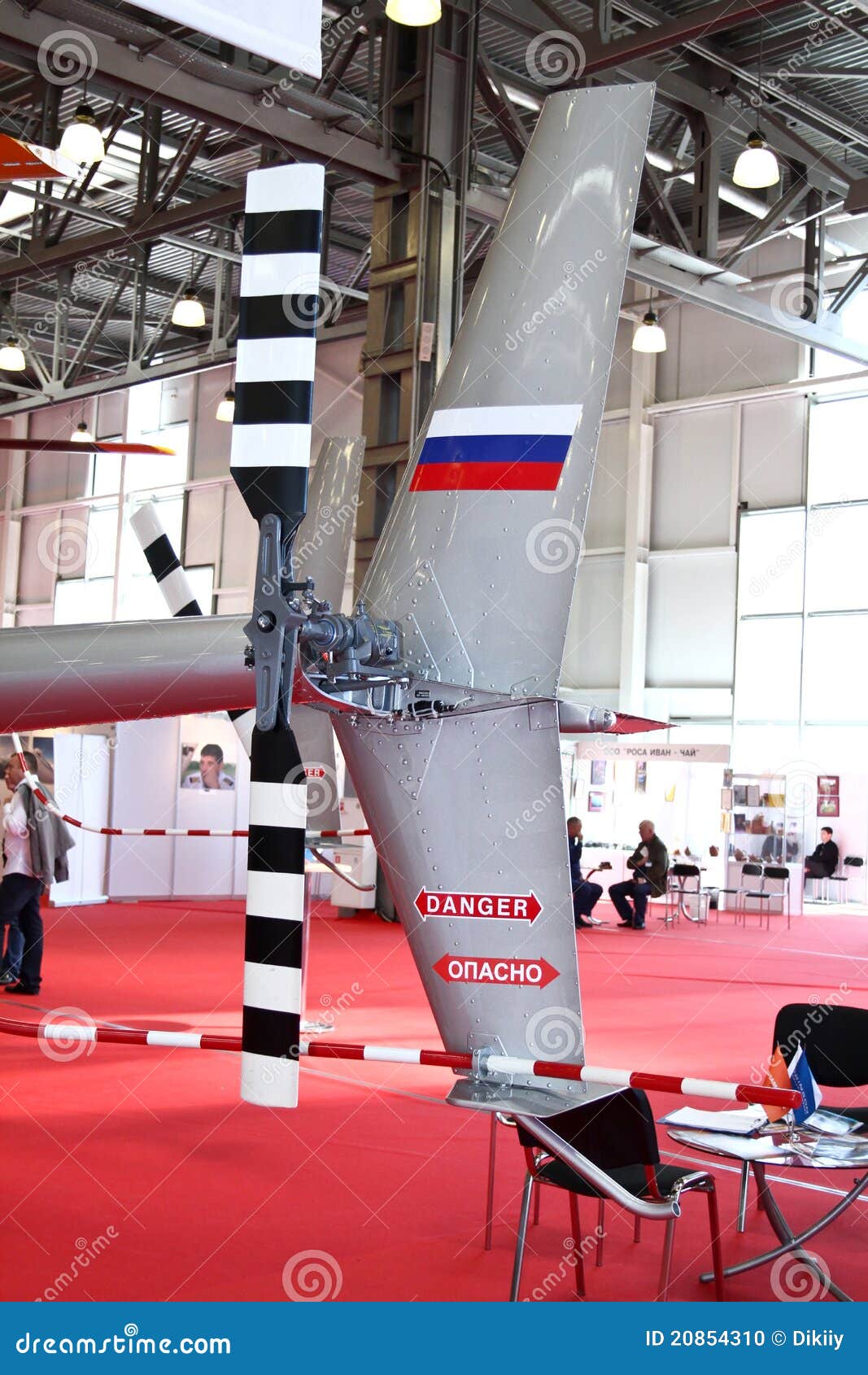 Rear propeller helicopter editorial image. Image of gunship - 20854310