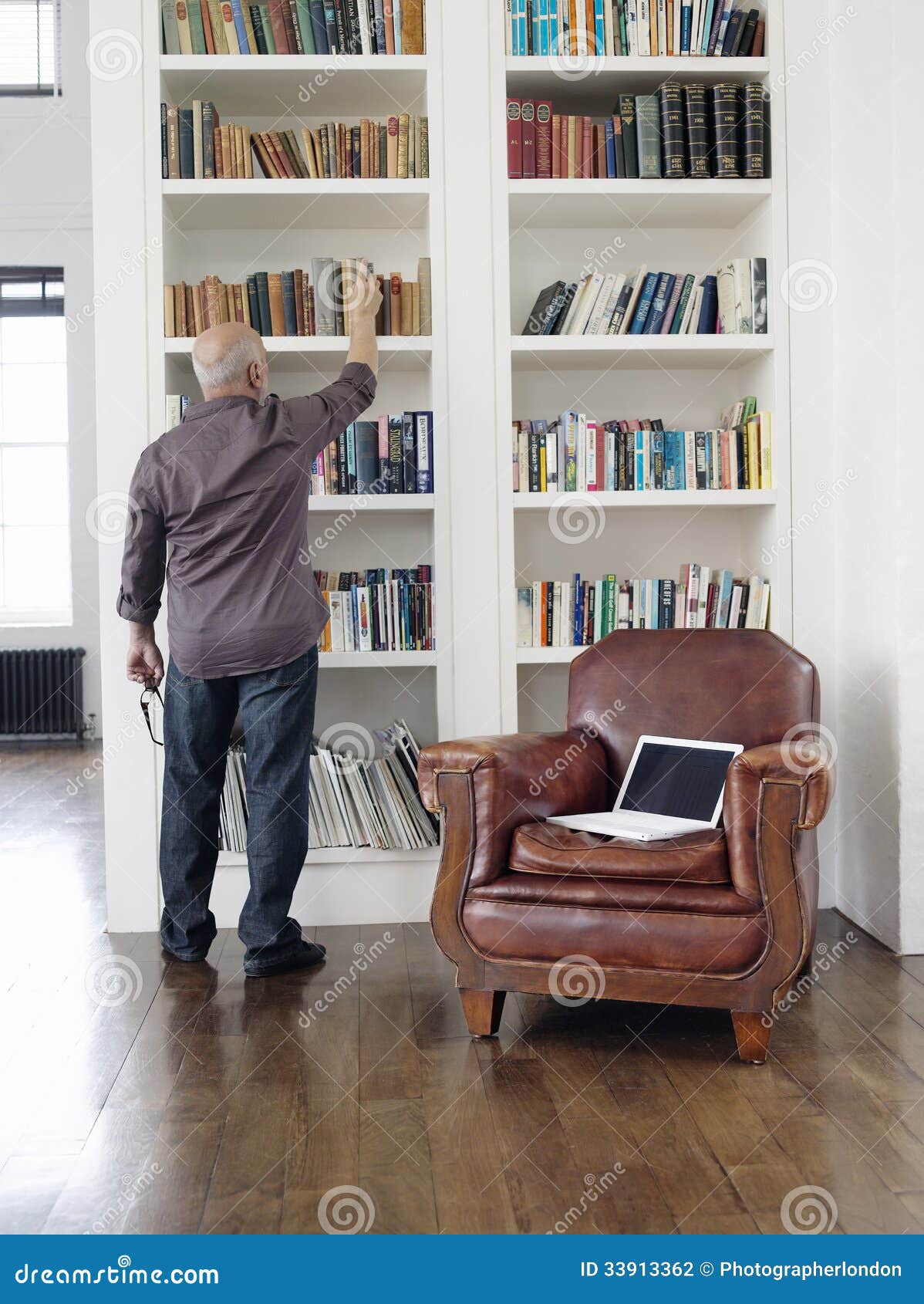 Rear View Of Mint Green Antique Vehicle Editorial Photo | CartoonDealer ...