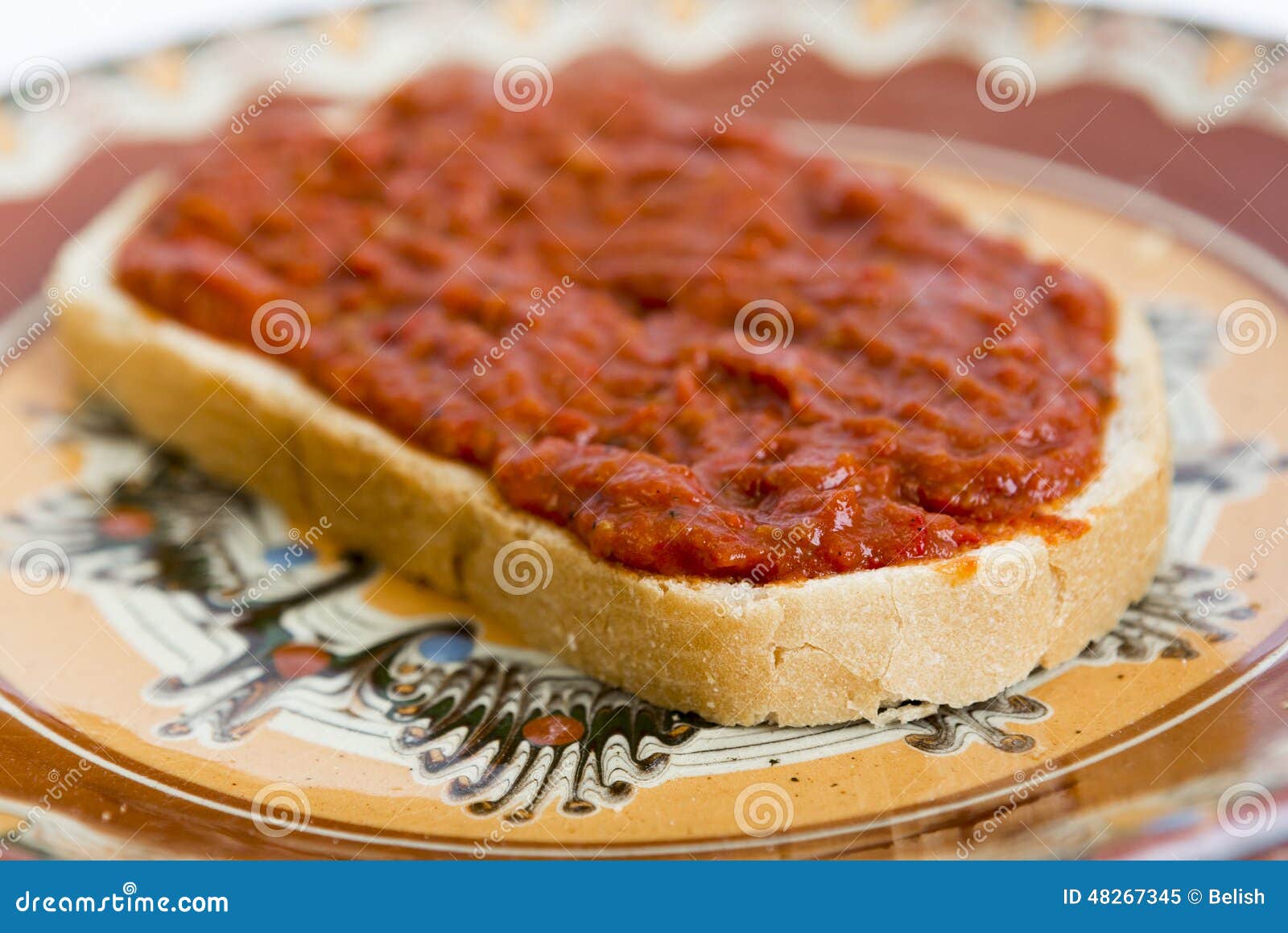 Rebanada De Pan Con Salsa Picante Imagen de archivo - Imagen de ...
