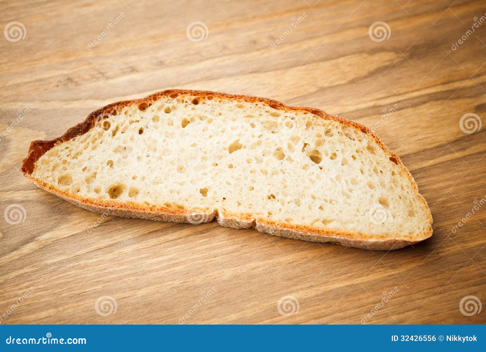 Rebanada de pan fresca foto de archivo. Imagen de cubo - 32426556