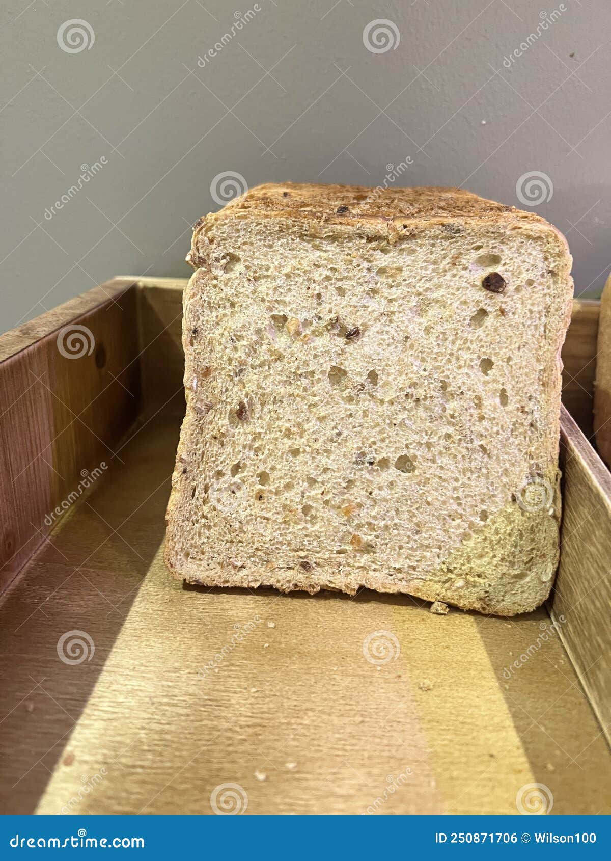 Rebanada de pan foto de archivo. Imagen de panes, rebanada - 250871706