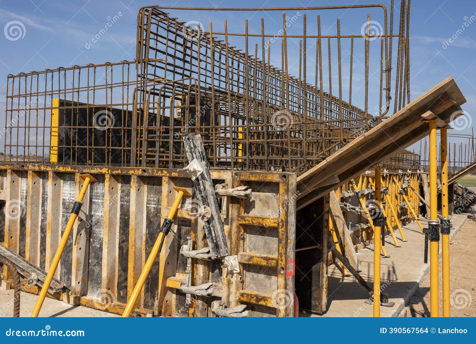 Rebar And Formwork For Beam And Column Stock Photography ...