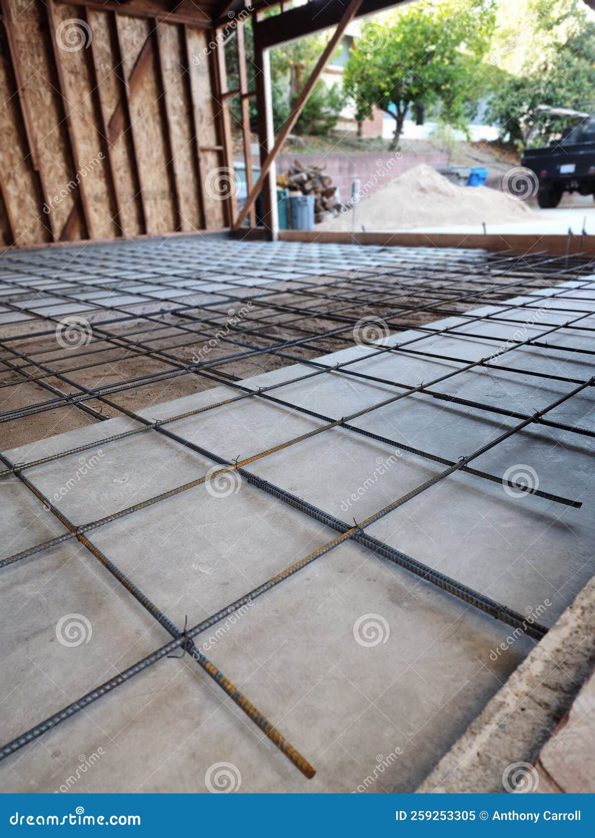 Rebar Mat 12& X22; on Center Stock Image - Image of crete, flooring ... Rebar Mat 12& X22; on Center Stock Image - Image of crete, flooring ...