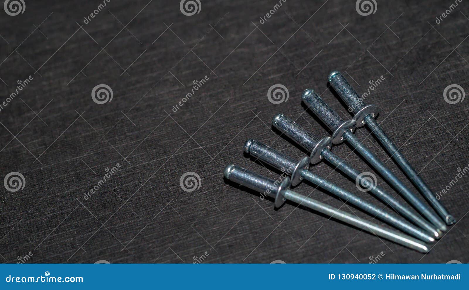 Rebite cego do metal foto de stock. Imagem de rebitar - 130940052