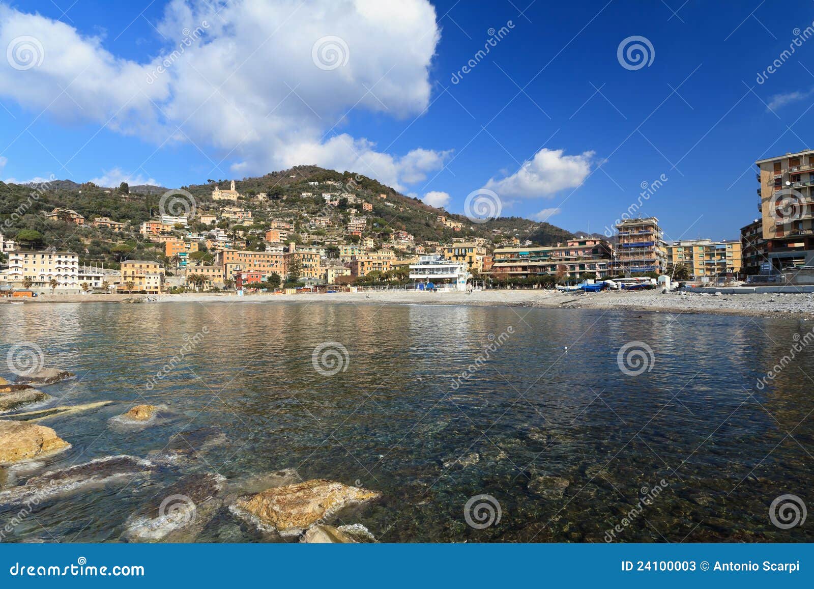 Recco, Italia imagen de archivo. Imagen de italia, cielo - 24100003