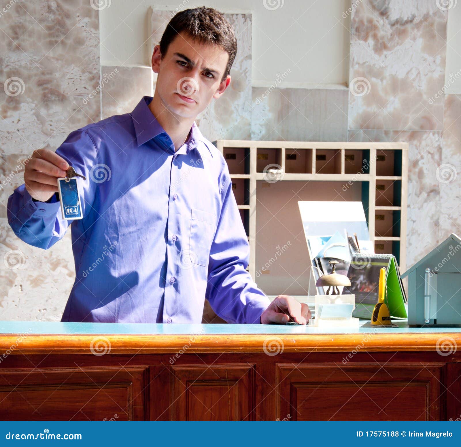 Recepcionista del hotel foto de archivo. Imagen de ayudante - 17575188