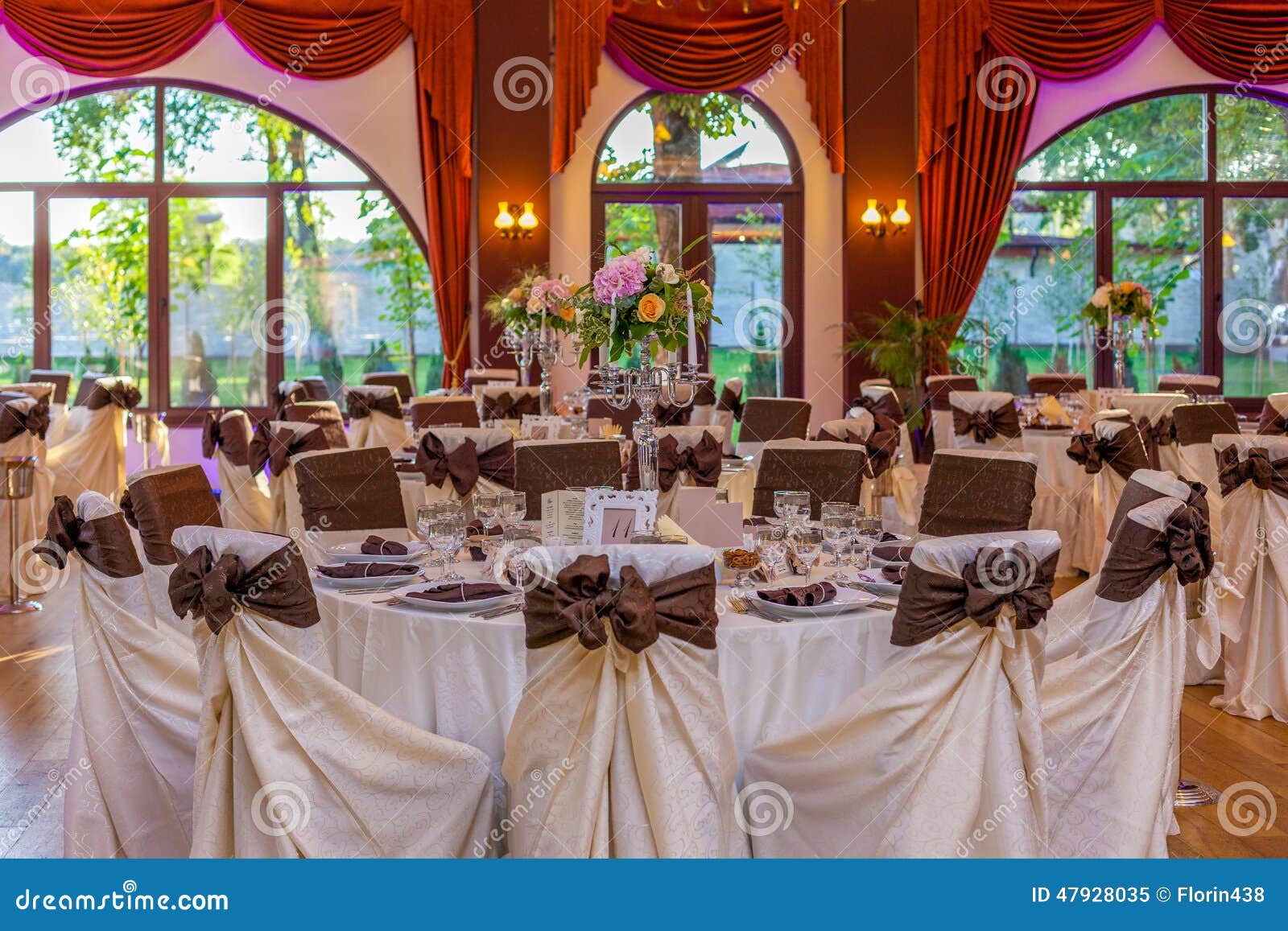 Reception Hall Arrangements Stock Image - Image of flower, round: 47928035