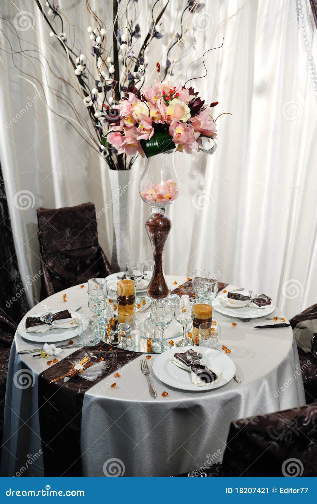 Elegant Wedding Reception Table Stock Image - Image of party, rounded ...