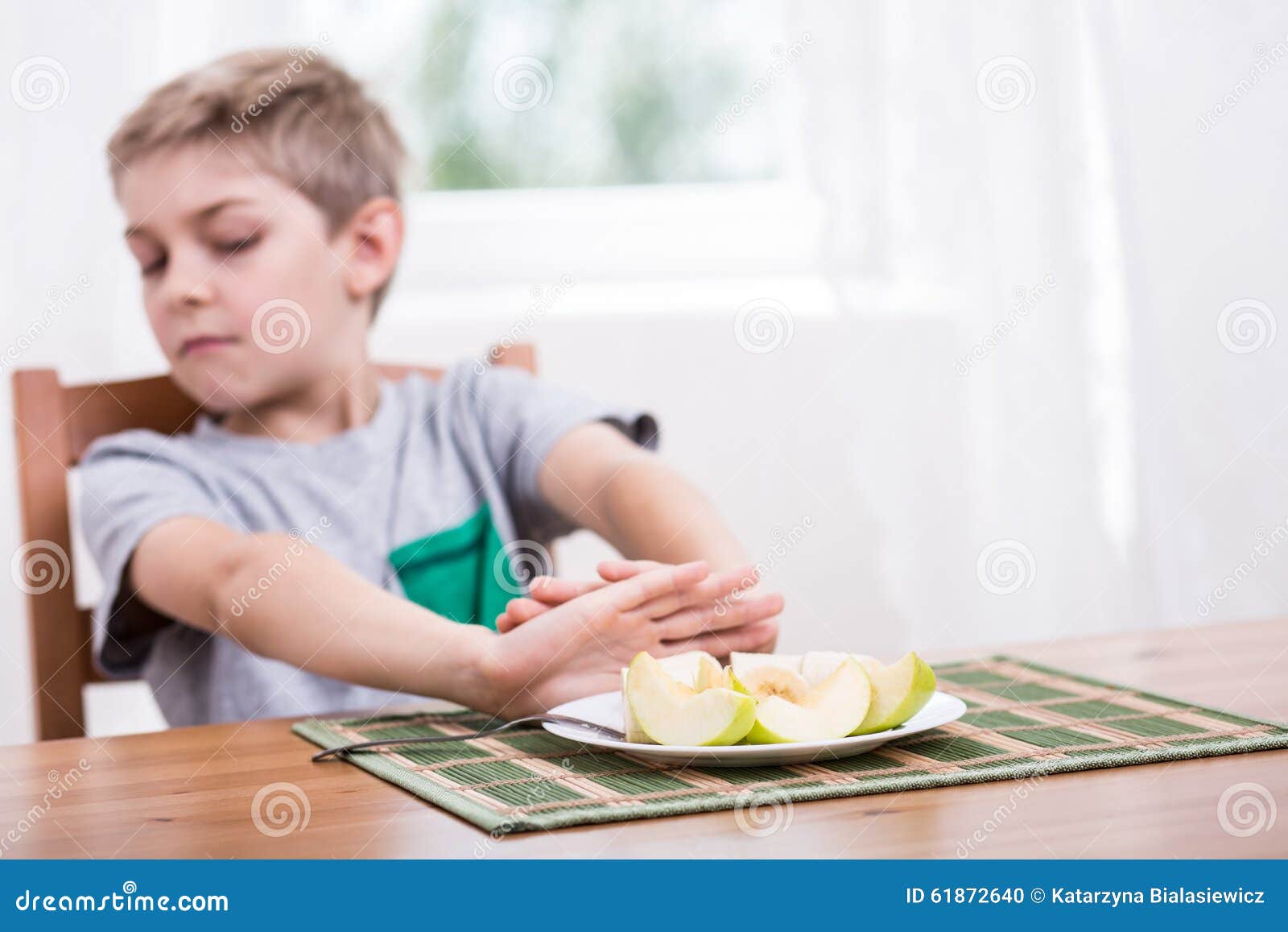 Rechazo Comer La Comida Sana Foto de archivo - Imagen de apetito ...
