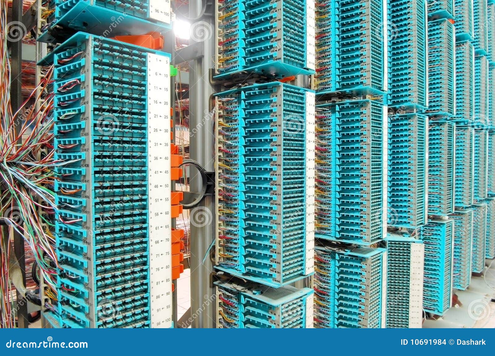 Rechenzentrum stockfoto. Bild von perspektive, intel - 10691984