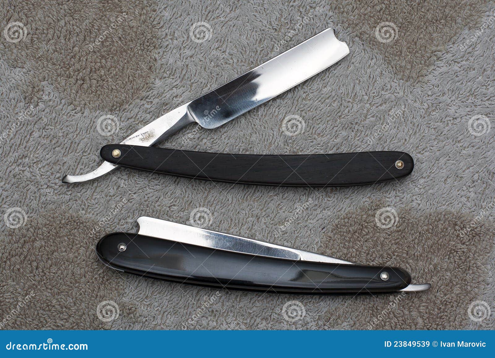 Rechte scheermessen stock afbeelding. Image of geopend - 23849539