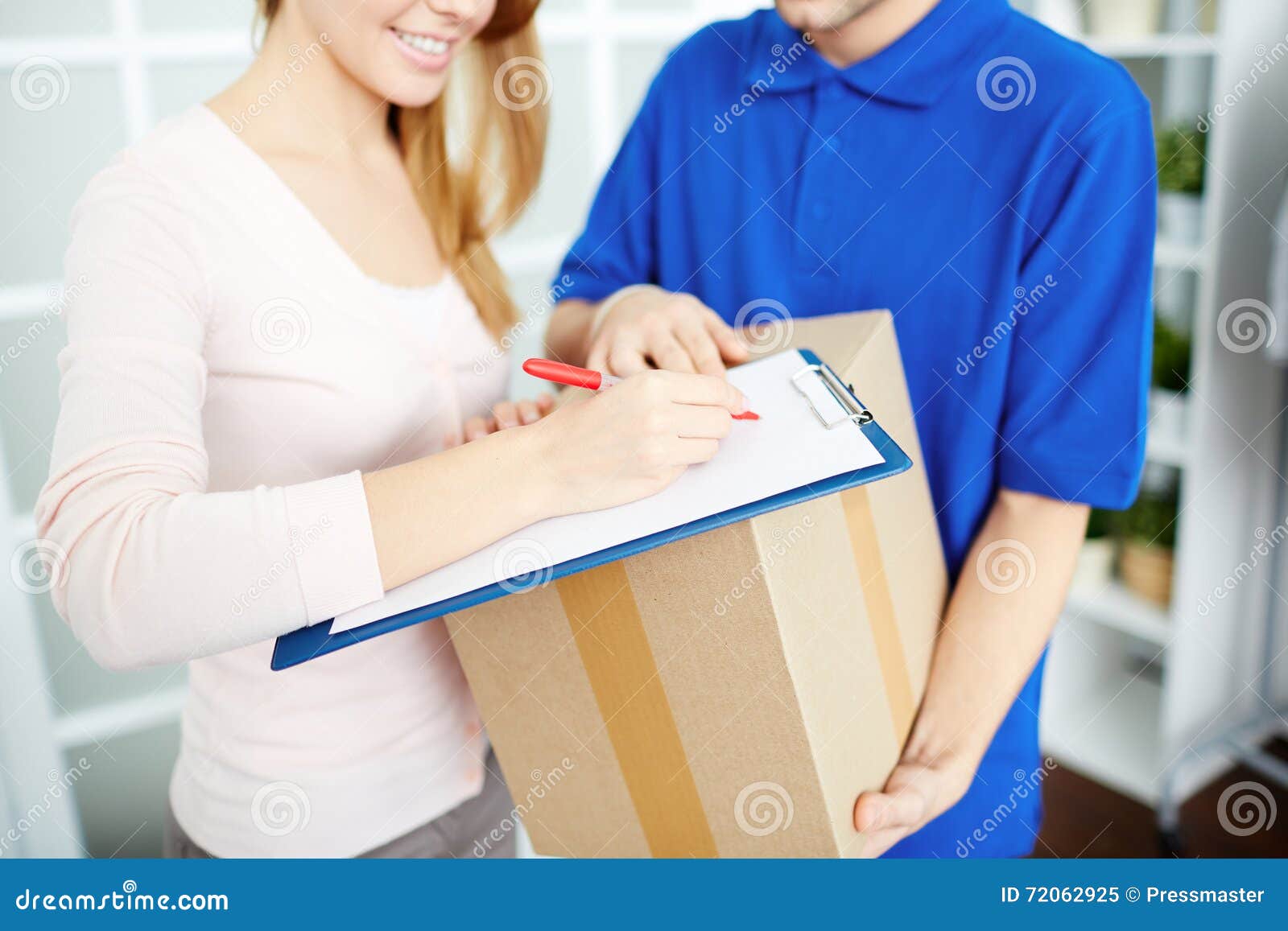 Recibo de firma imagen de archivo. Imagen de paquete - 72062925