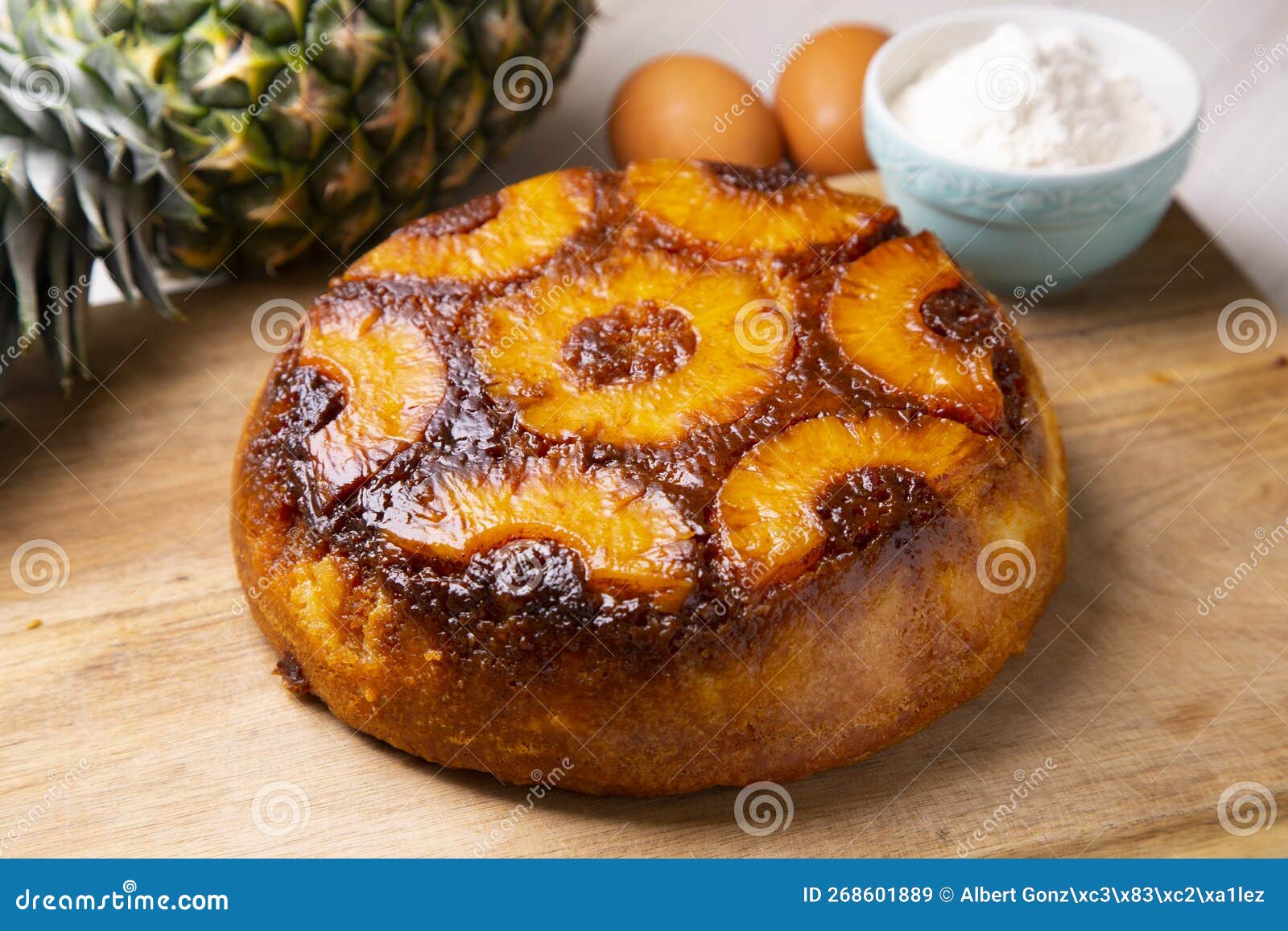 Inverted Pineapple Sponge Cake. Stock Image - Image of delicious ...