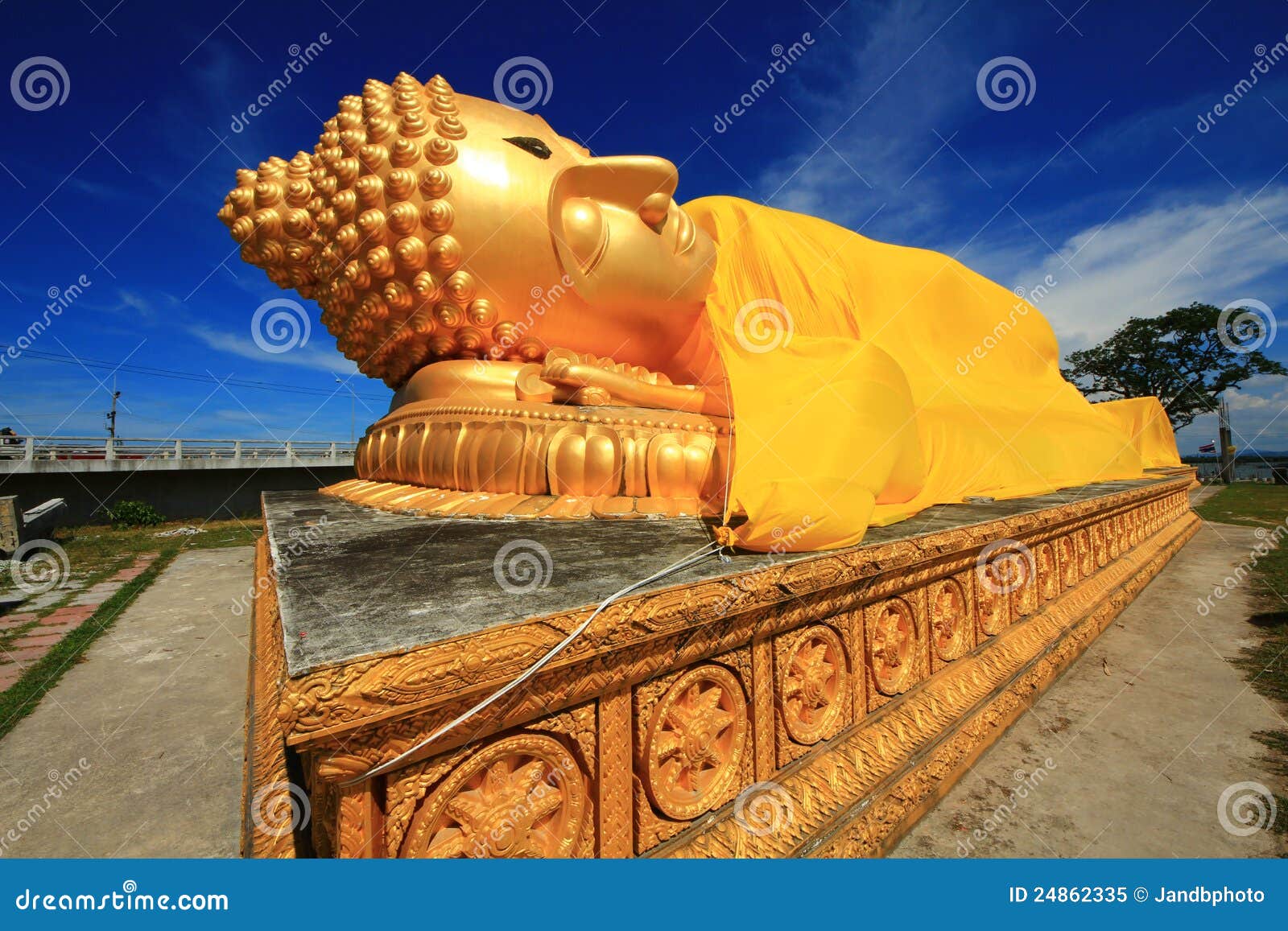 Reclining Buddha stock image. Image of oriental, recline - 24862335