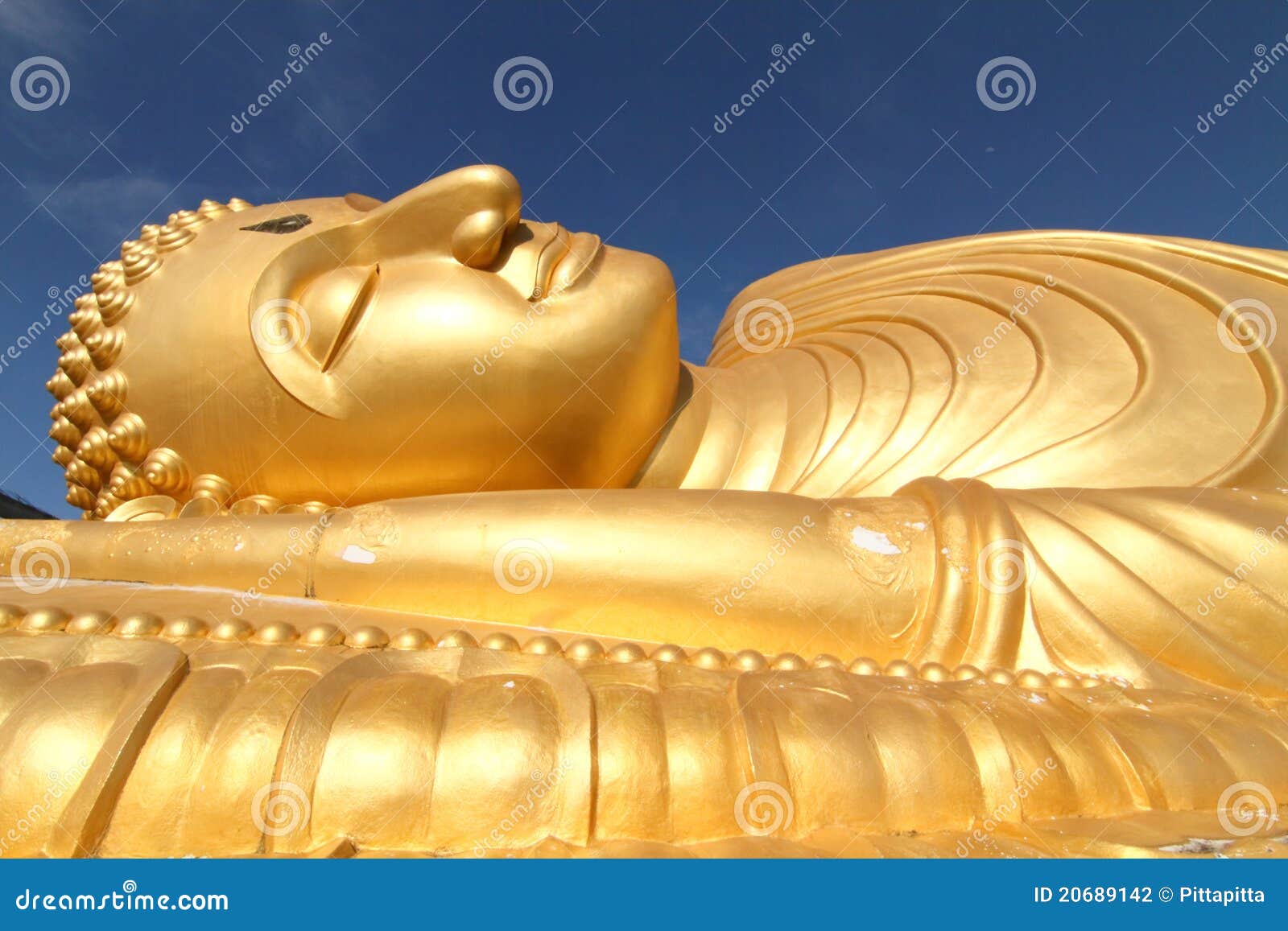 Reclining Buddha statue stock photo. Image of smiling - 20689142