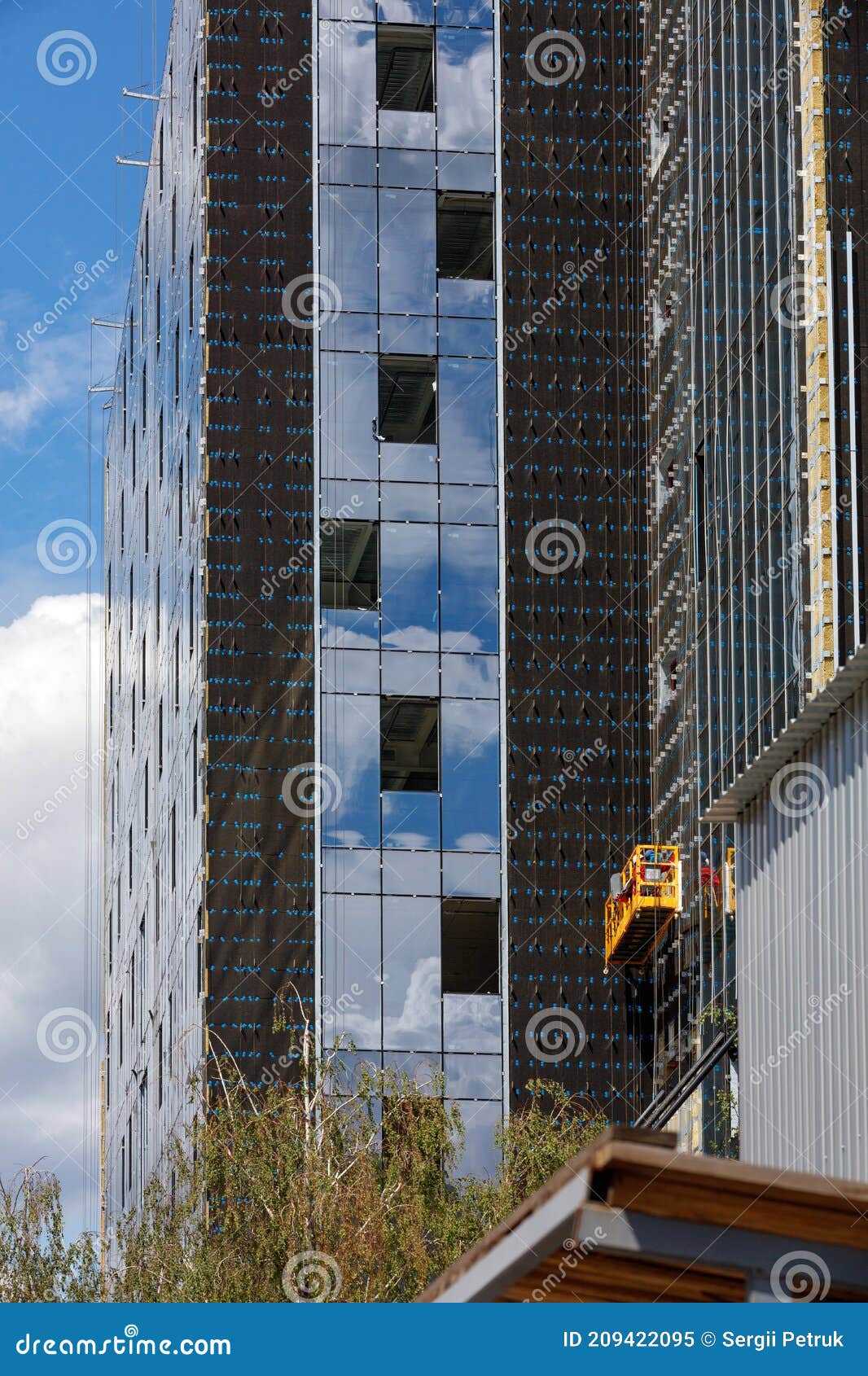 Reconstruction, Facade Insulation and Installation of Large Windows in ...