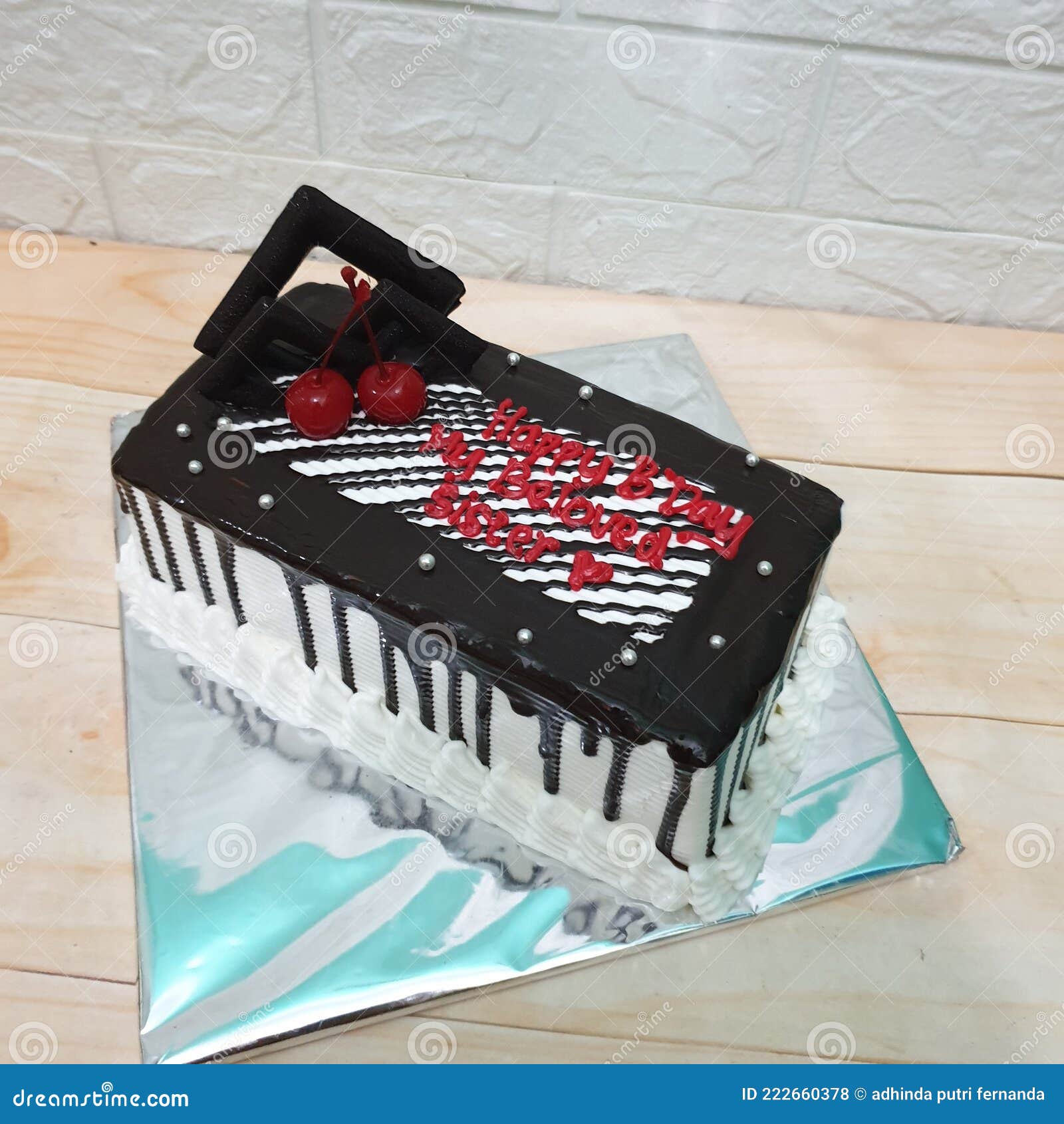 Hướng dẫn làm rectangle chocolate cake decoration đơn giản và ngon miệng